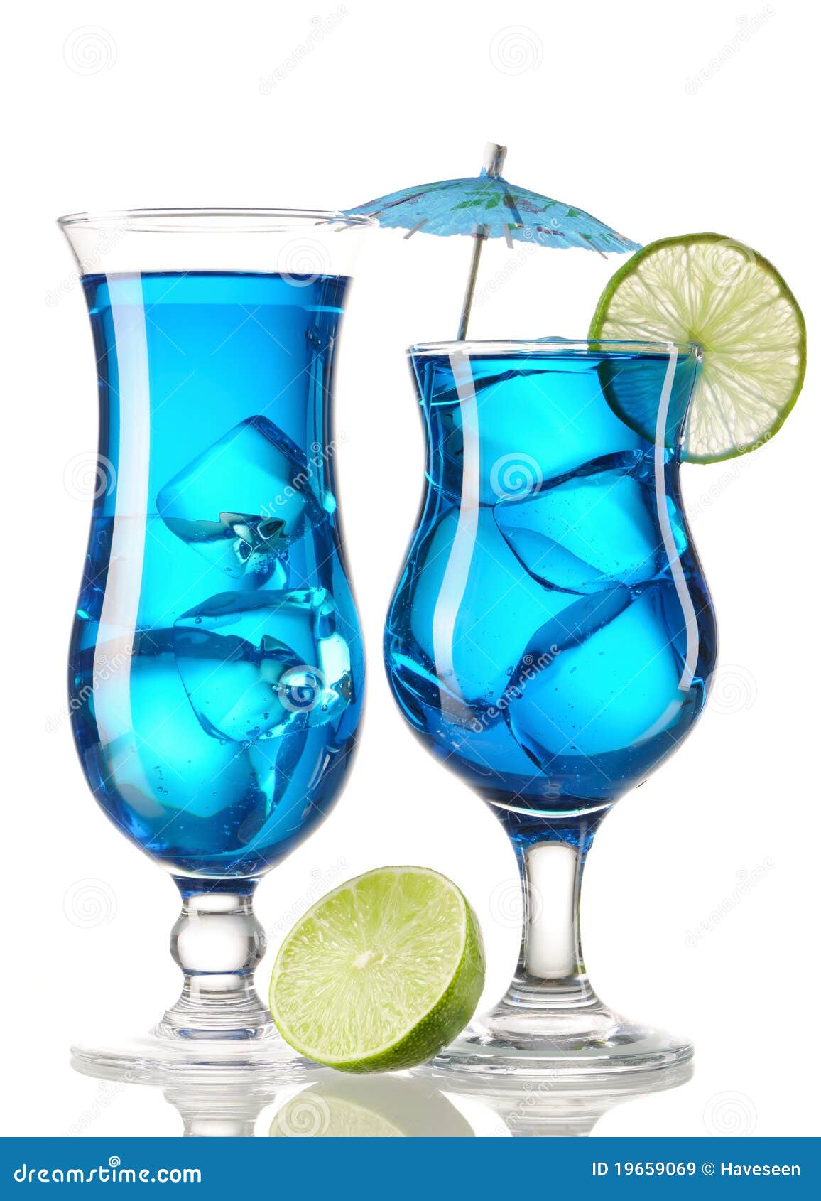 Blue Curacao cocktails stock image. Image of close, lemon - 19659069