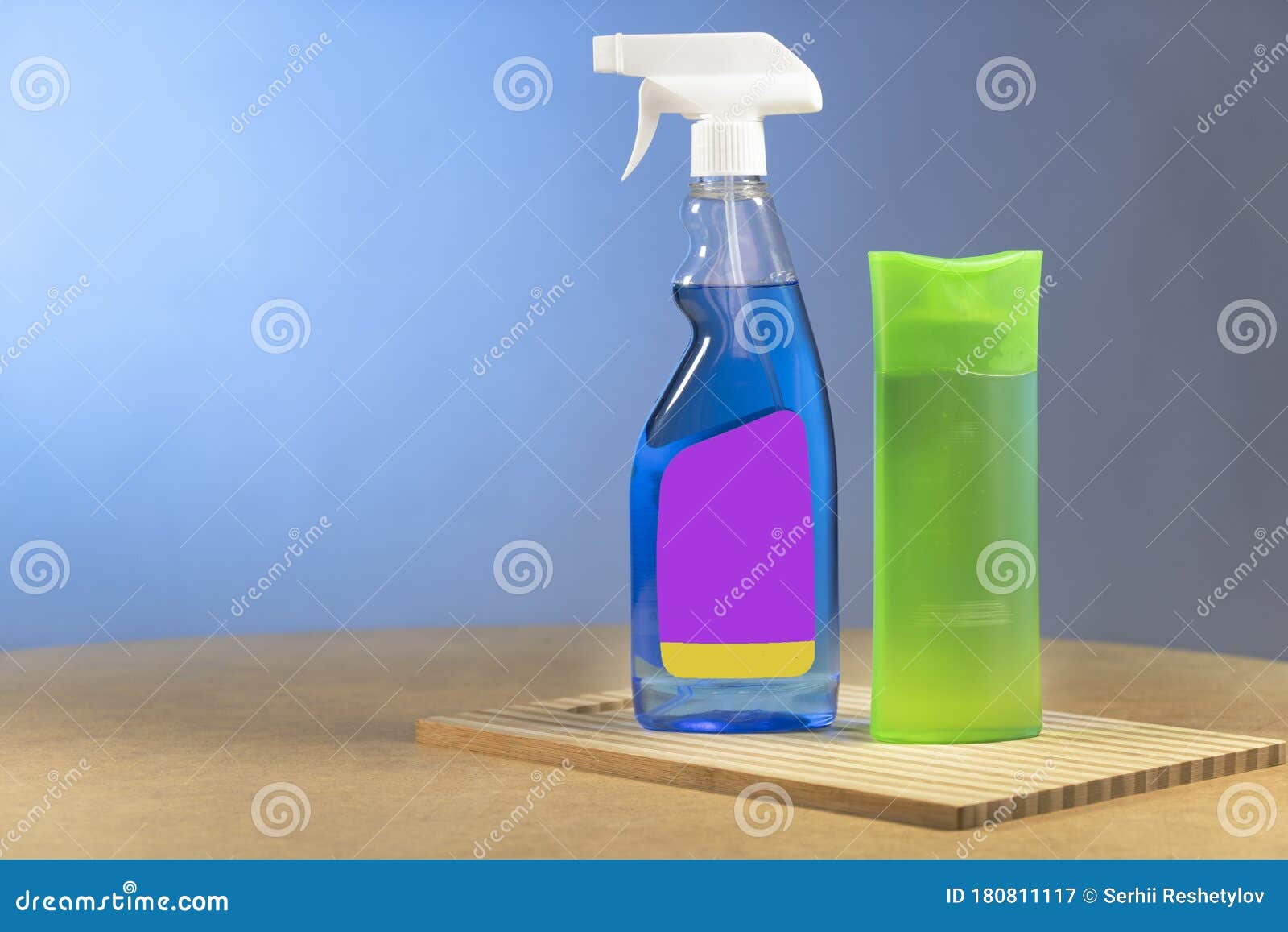Blue Glass Cleaner Spray Spraying Dispersion Pulverizer Stock Image ...