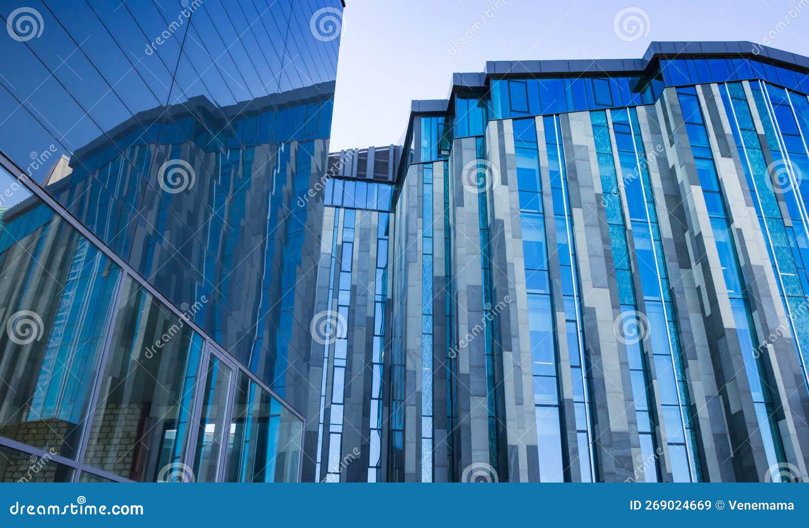 Blue Glass Facade of the Modern University in Leipzig Editorial Stock ...
