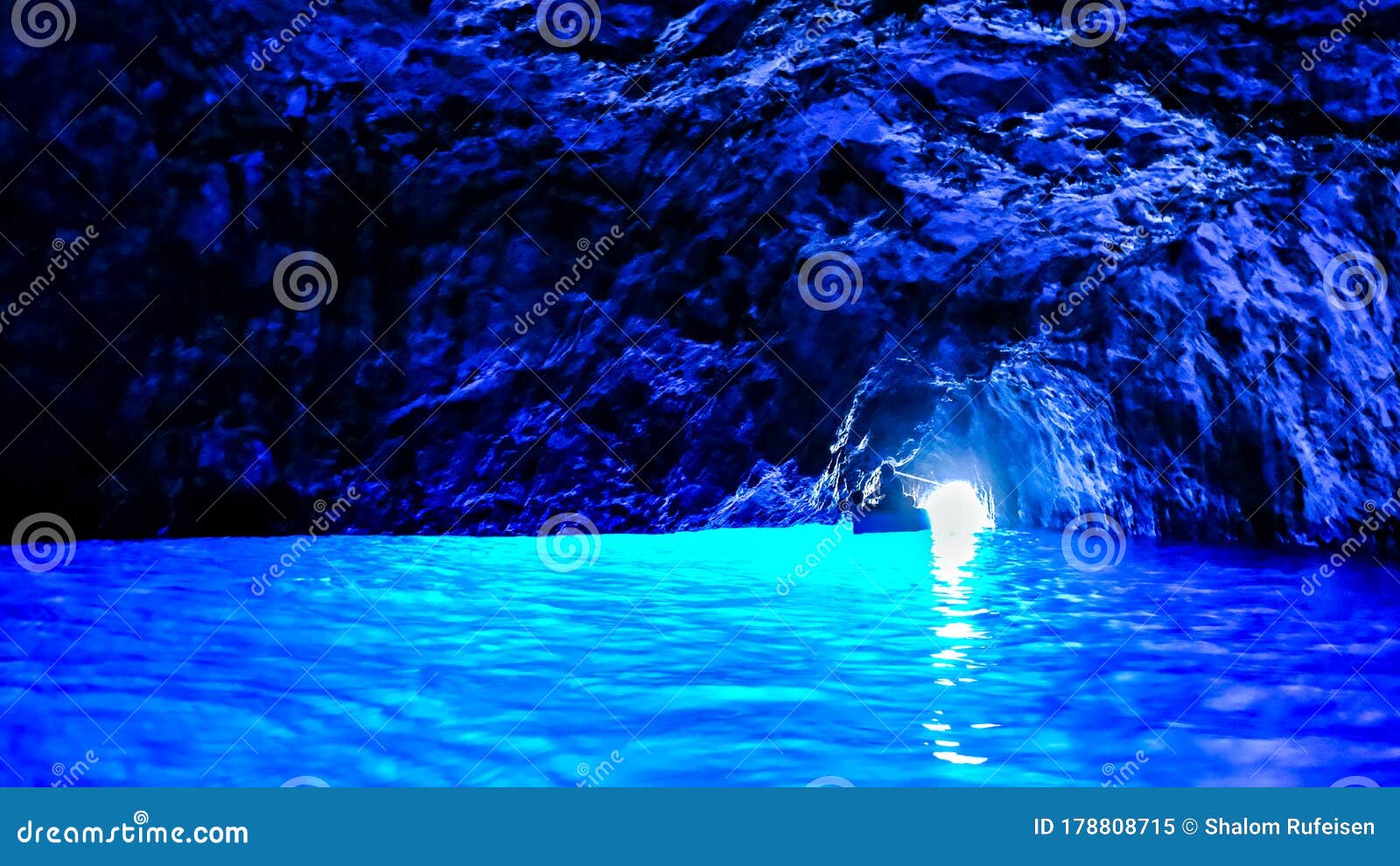 Blue Grotto cave stock image. Image of italy, mountain - 178808715