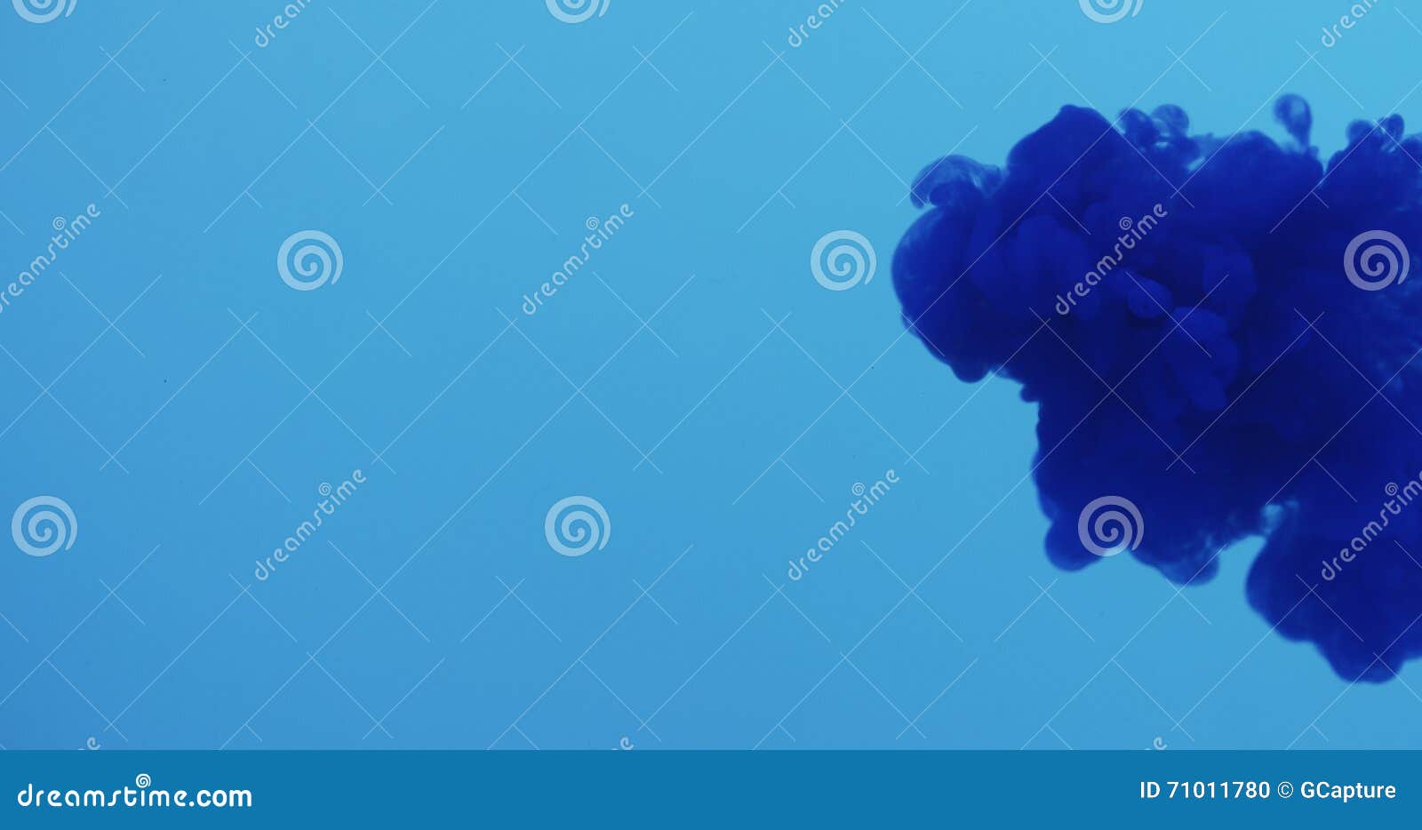 Blue Ink Spreading in Water Stock Photo - Image of pouring, dropping ...