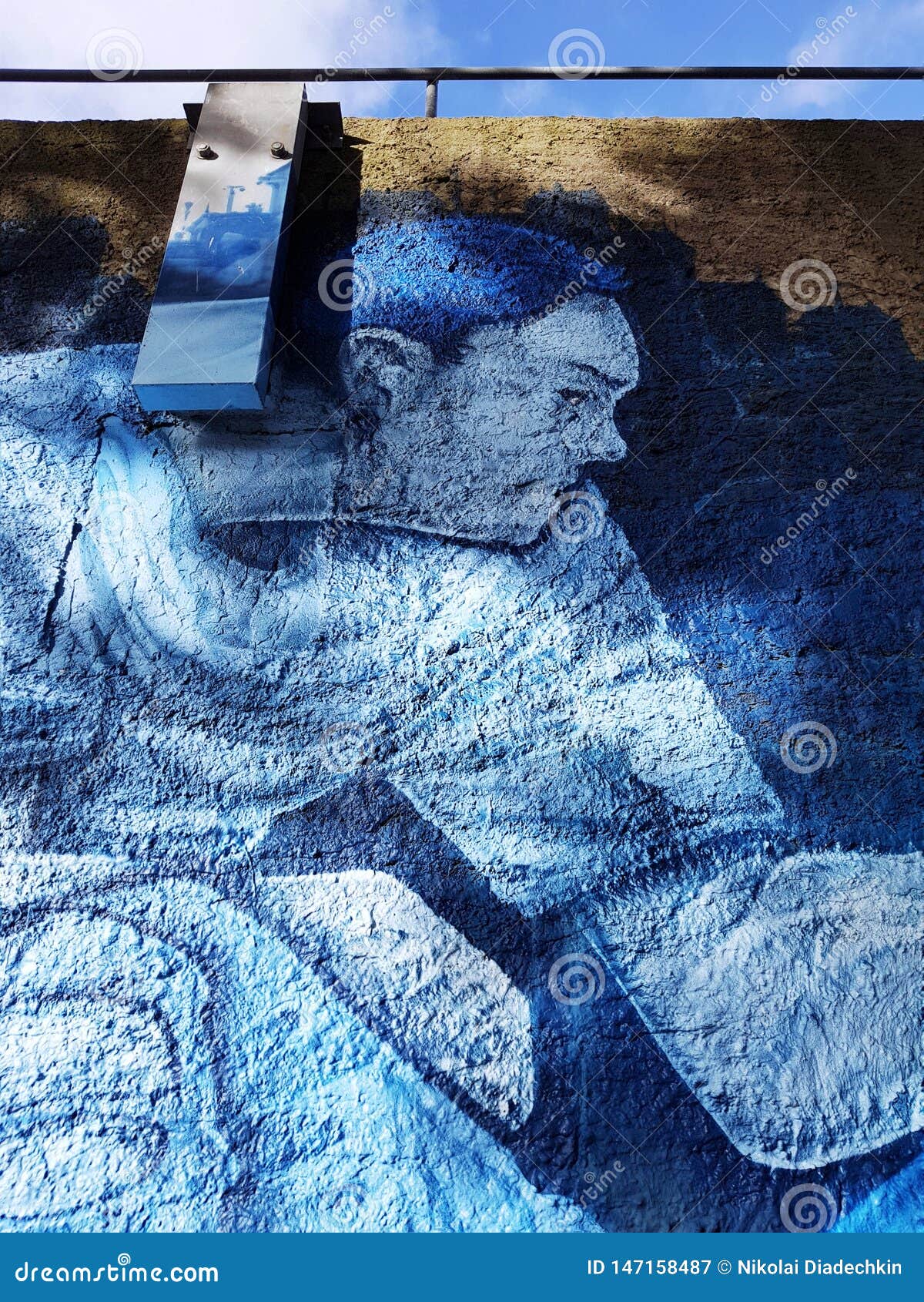 Blue Man Graffiti in Parking Wall in Auckland Editorial Photography ...