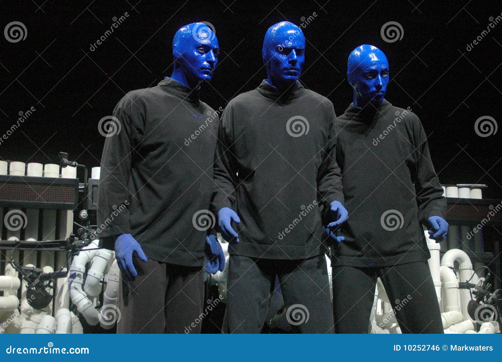 Blue Man Group editorial photo. Image of sv0107, tiergarten - 10252746