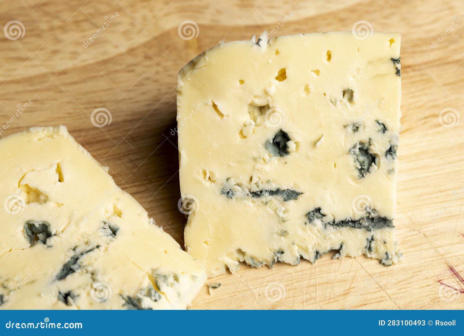 Blue Mold Cheese Cut into Pieces Stock Image - Image of blue, cheese ...