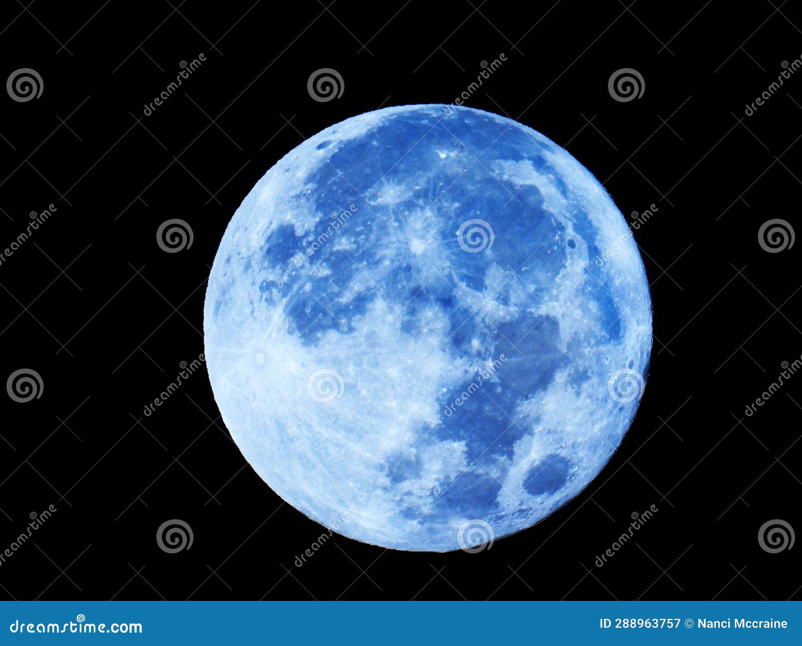 Blue Mega Moon in Upstate NY Sky in August Stock Image - Image of ...
