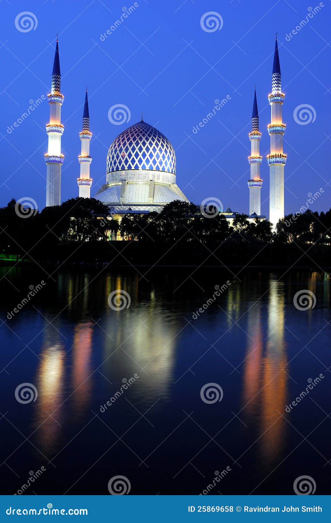 Blue Mosque editorial stock photo. Image of alam, aziz - 25869658