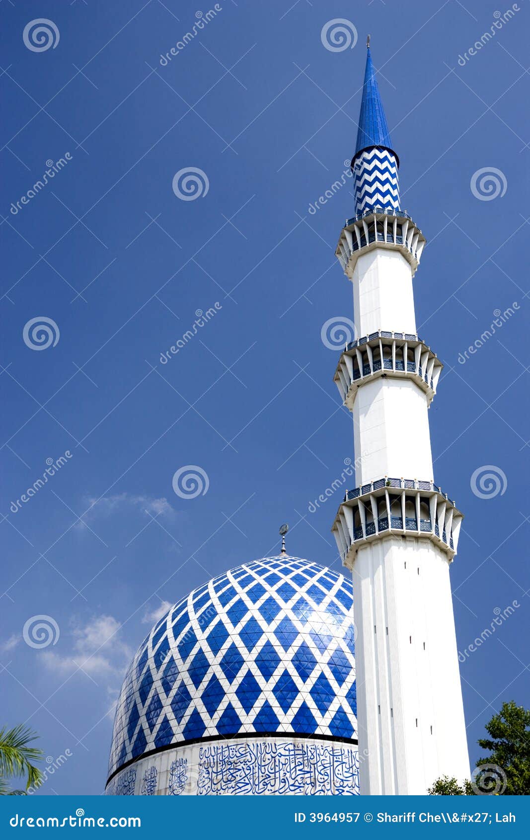 Blue mosque stock image. Image of alam, modern, abdul - 3964957