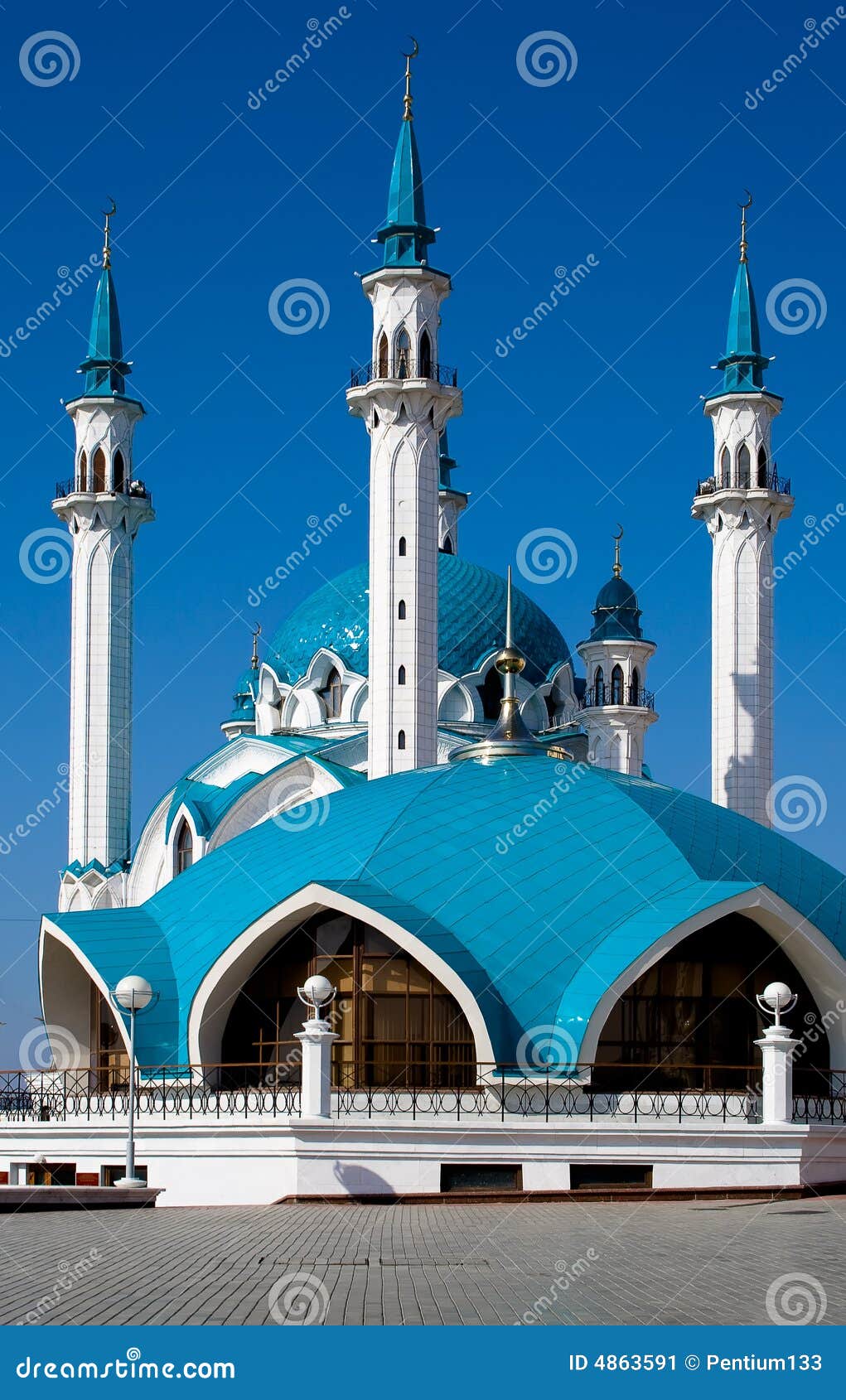 Blue Mosque on the Blue Sky Stock Image - Image of gold, city: 4863591