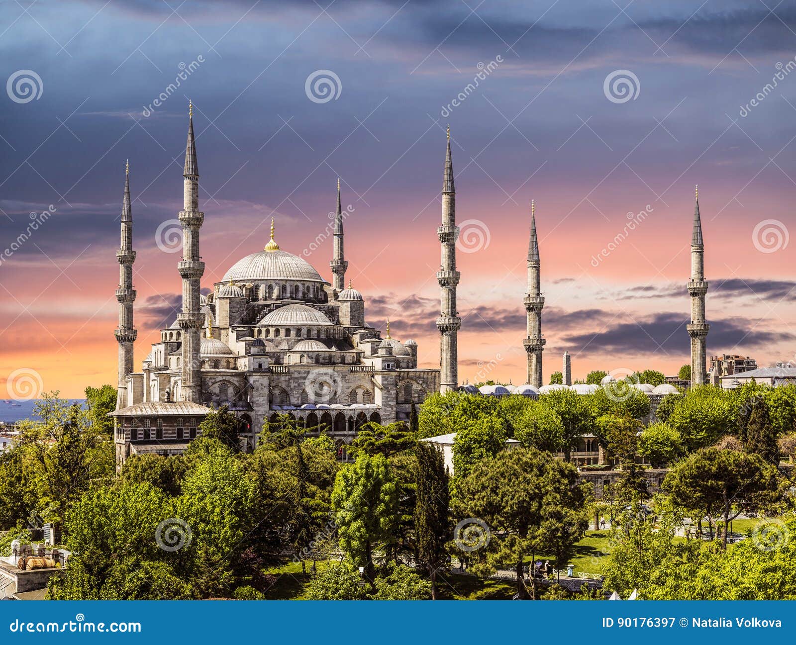 Blue Mosque at Sunset Sultanahmet, Istanbul Stock Image - Image of ...