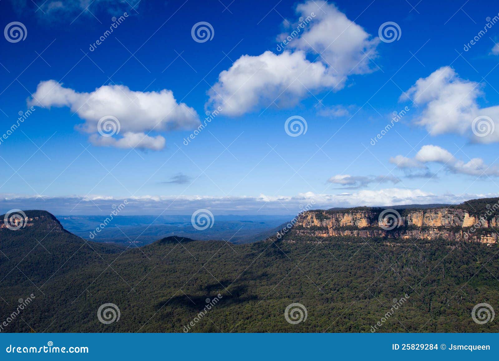 Blue Mountains Cliffs stock photo. Image of scenery, forest - 25829284