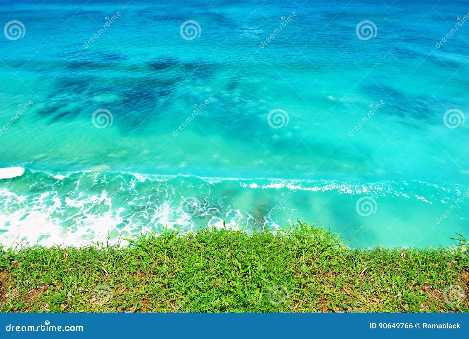 Blue Ocean with Blue Sky Horizon Stock Photo - Image of landscape ...