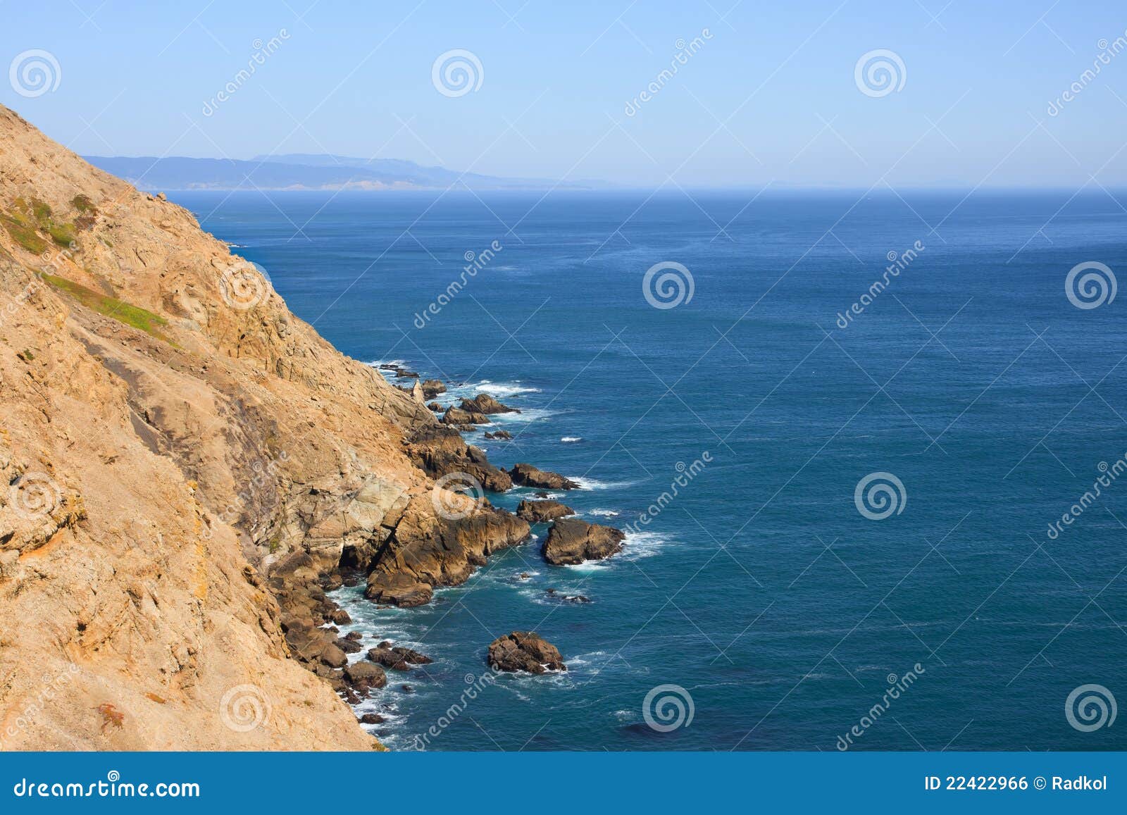 Blue ocean and steep cliff stock photo. Image of pacific - 22422966