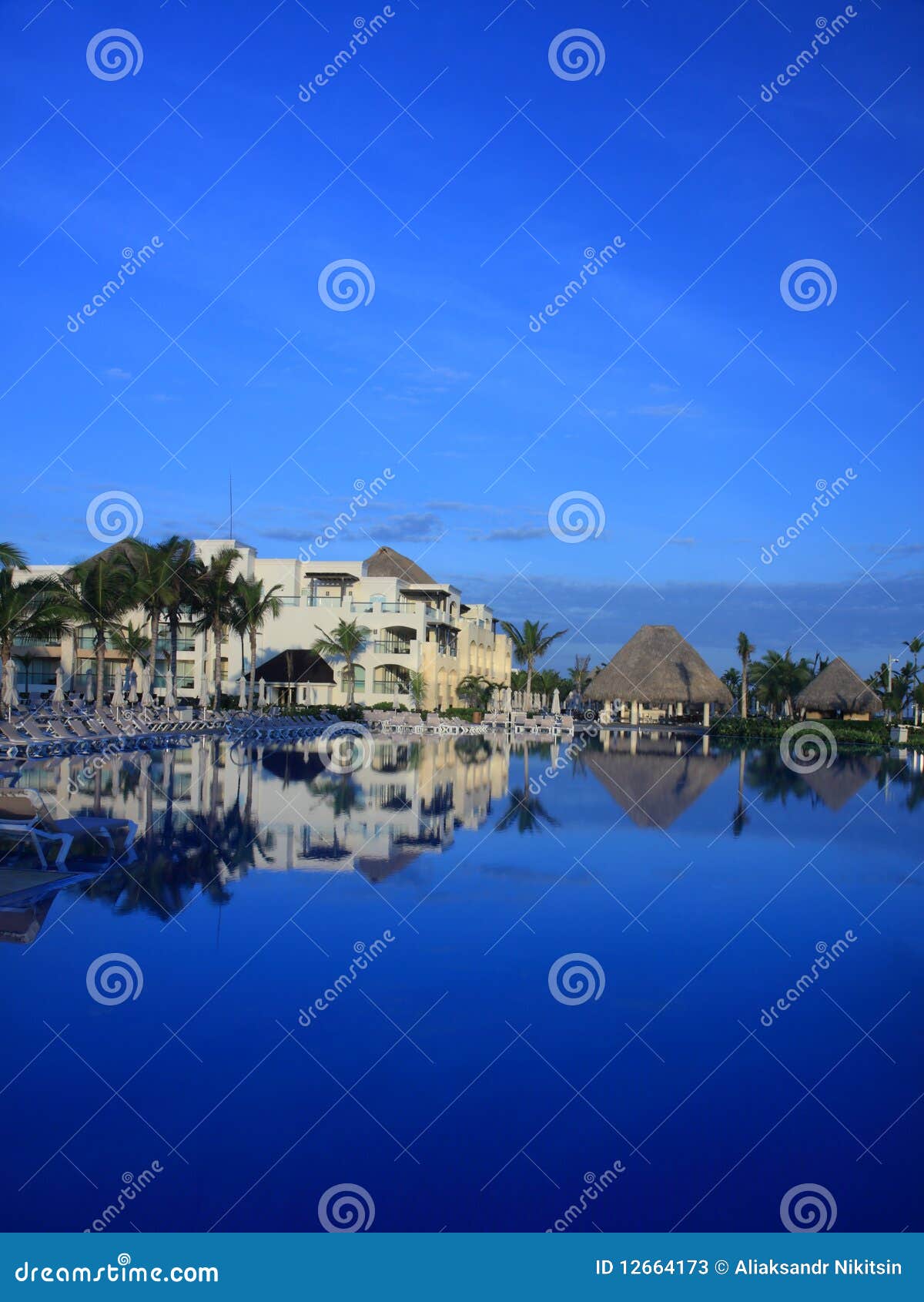 Blue Reflection Vertical View Stock Image - Image of resort, blue: 12664173