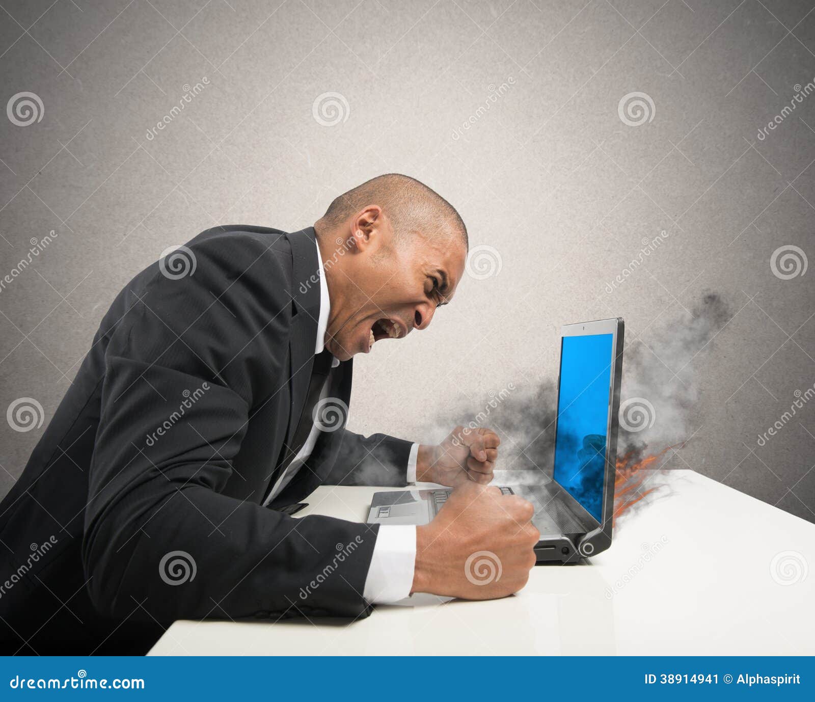 Blue screen computer error stock image. Image of rage - 38914941