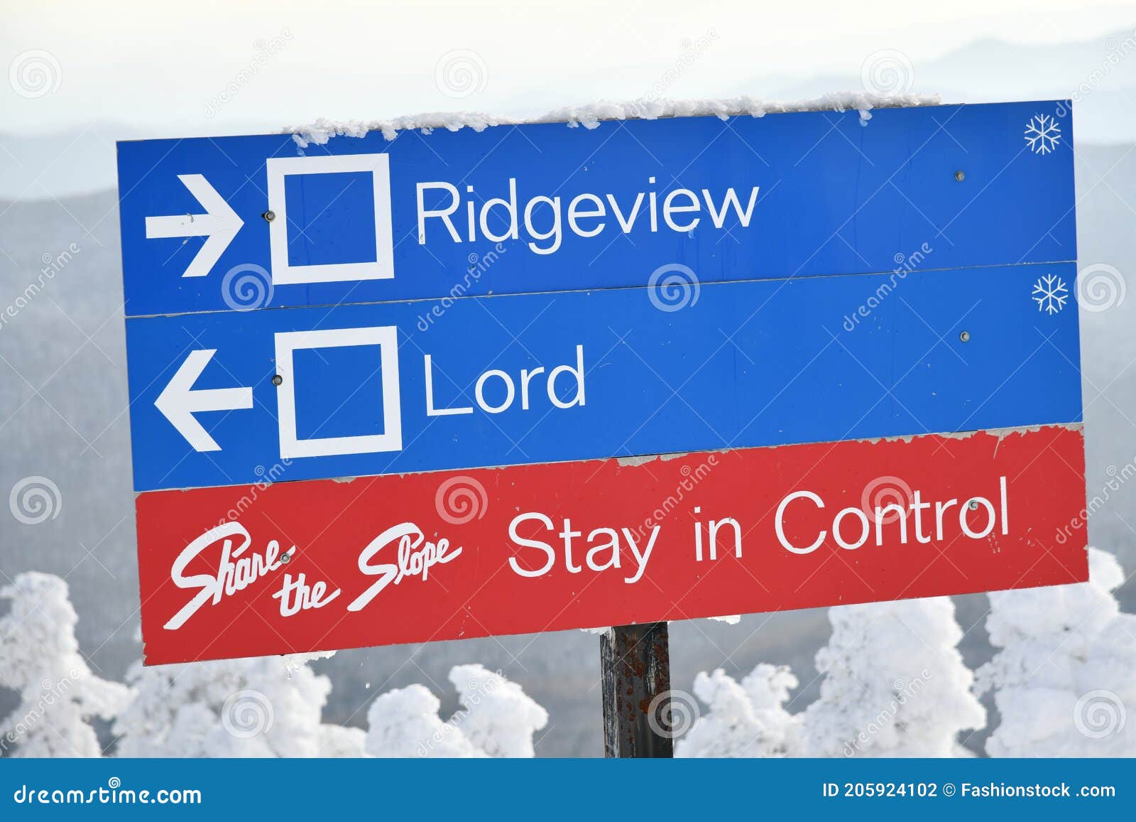 Blue Ski Trails Sign at Stowe Ski Resort Stock Photo - Image of states ...