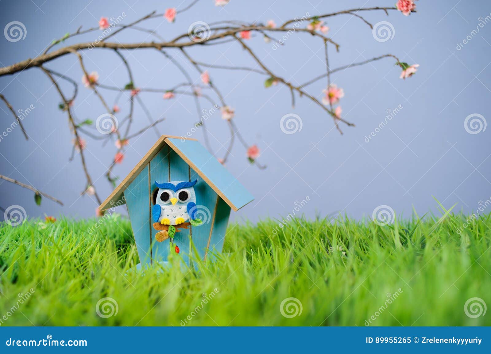 Decorative starling box stock image. Image of garden - 89955265
