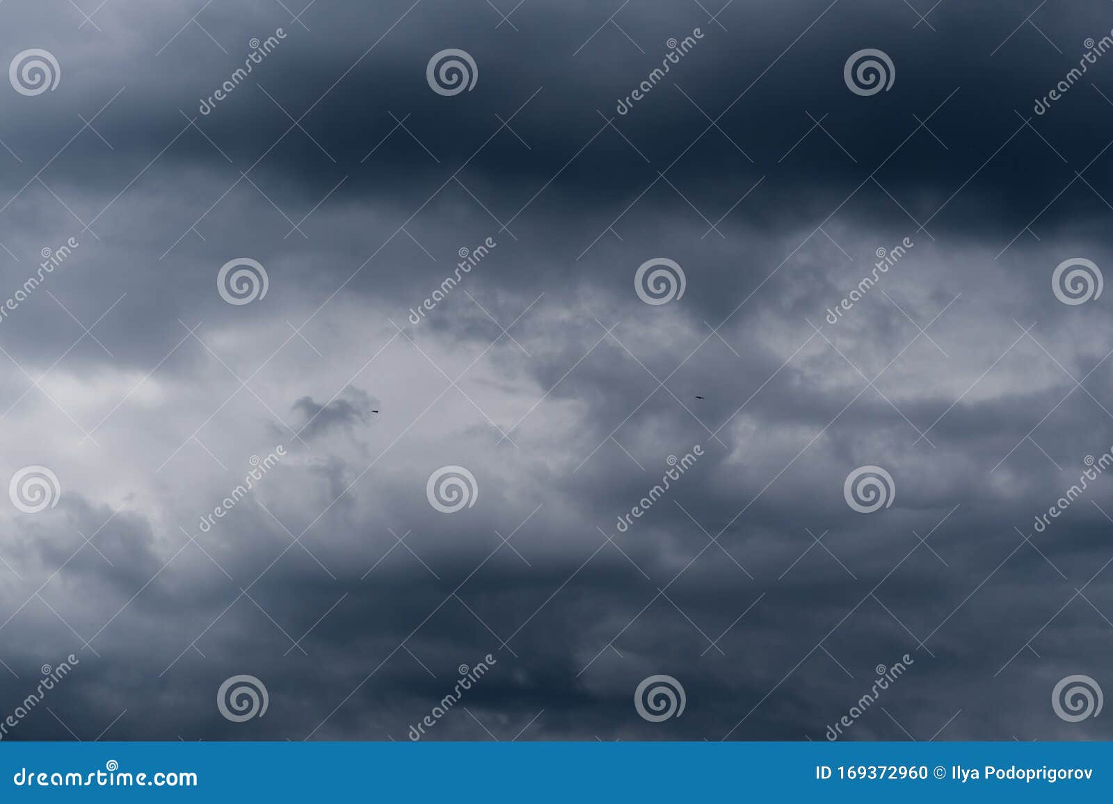 Blue Storm Clouds before the Rain, Dramatic Sky Stock Photo - Image of ...