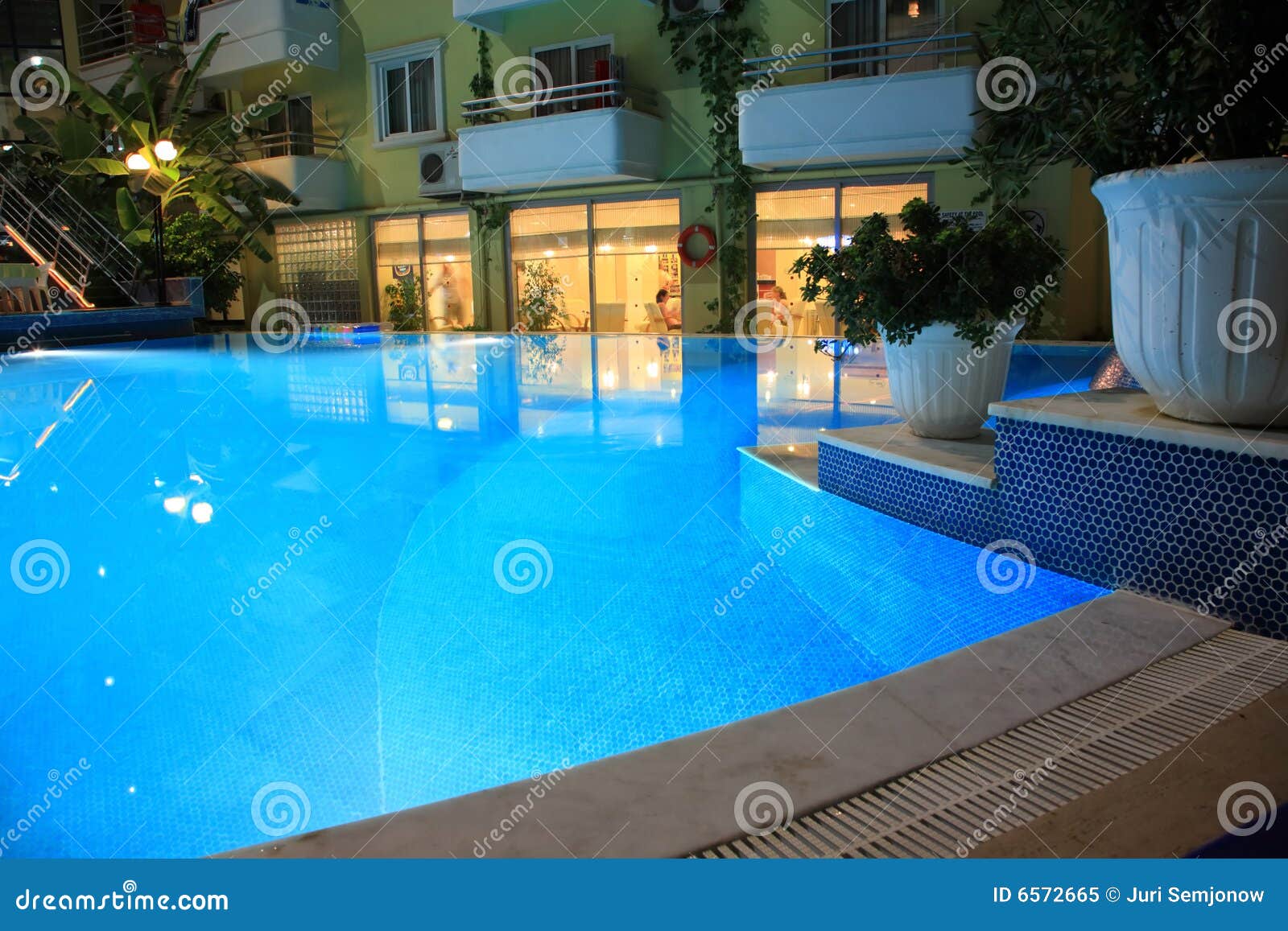Blue Swimming Pool. Picture Image: 6572665