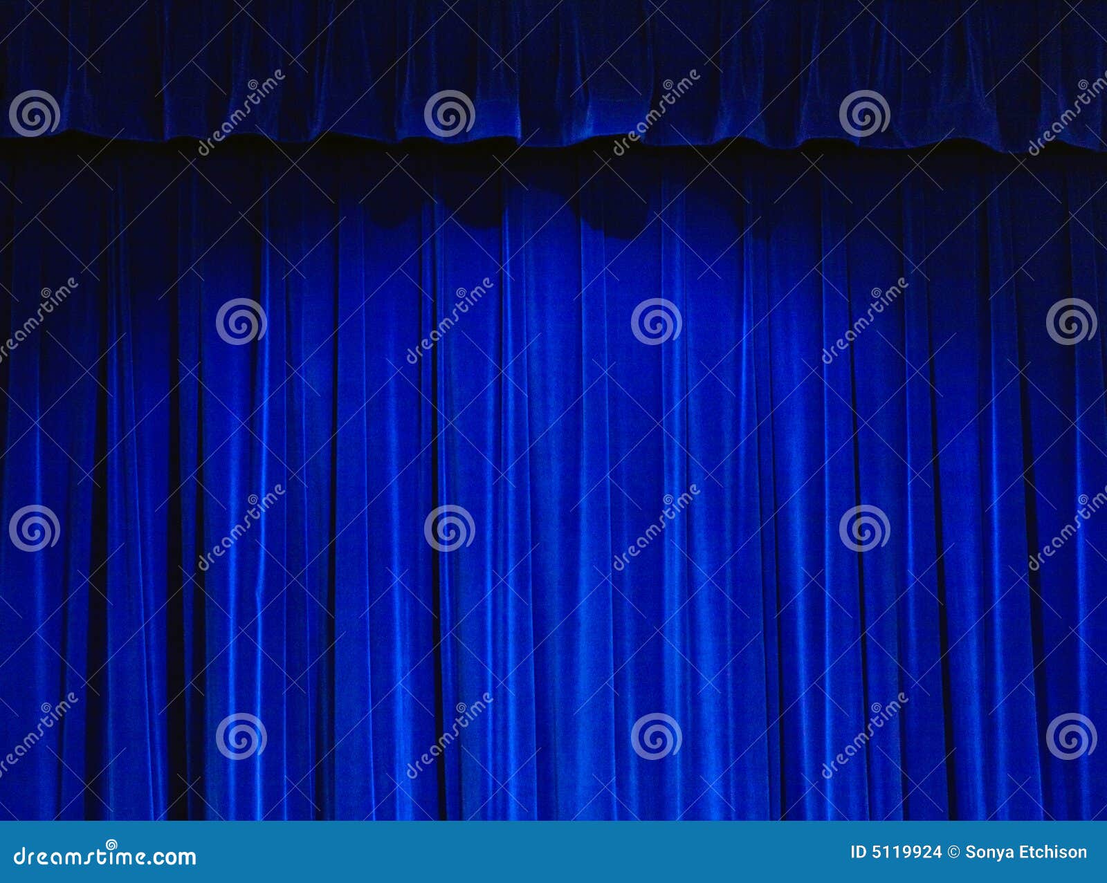 Blue Theater Curtain Stock Illustrations – 2,689 Blue Theater Curtain ...