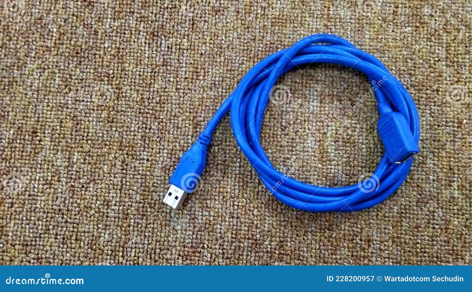 Blue usb cable to connect stock image. Image of metal - 228200957