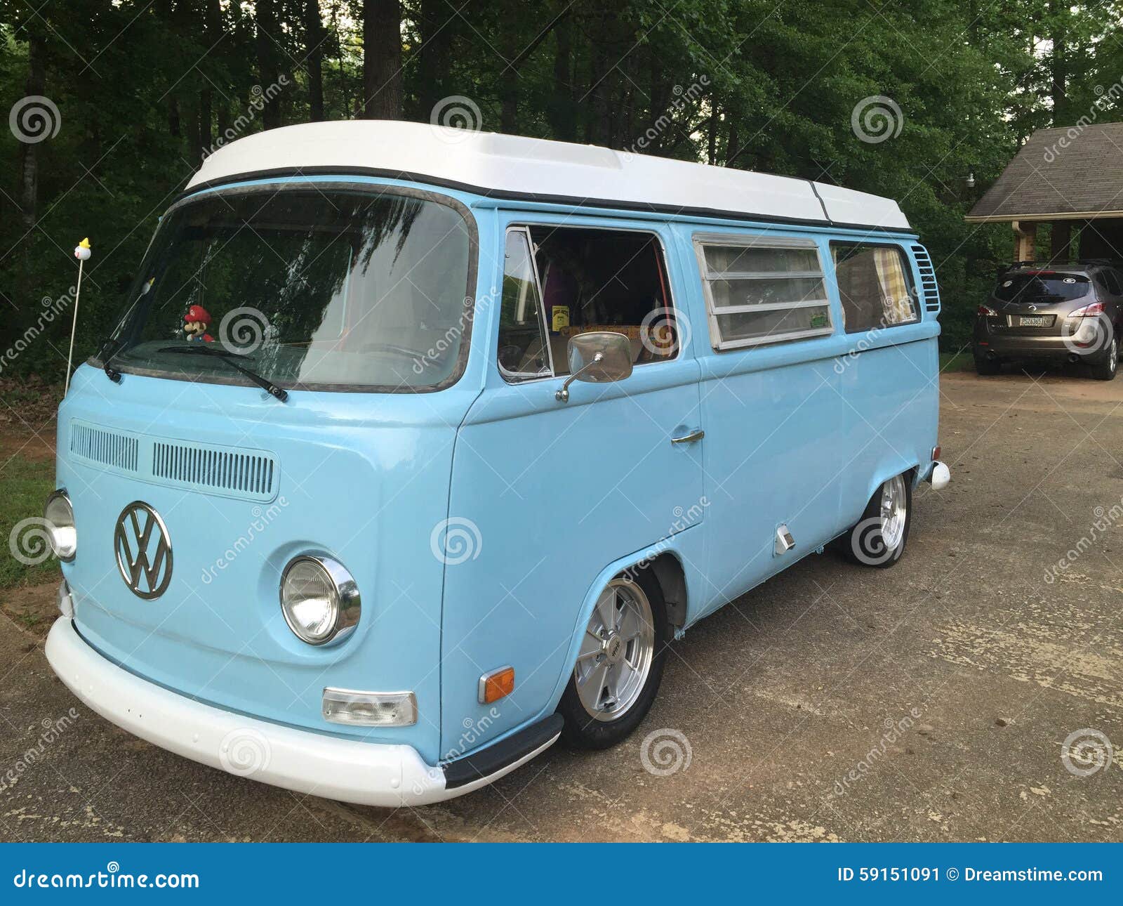 Blue Volkswagen editorial photo. Image of volkswagen - 59151091