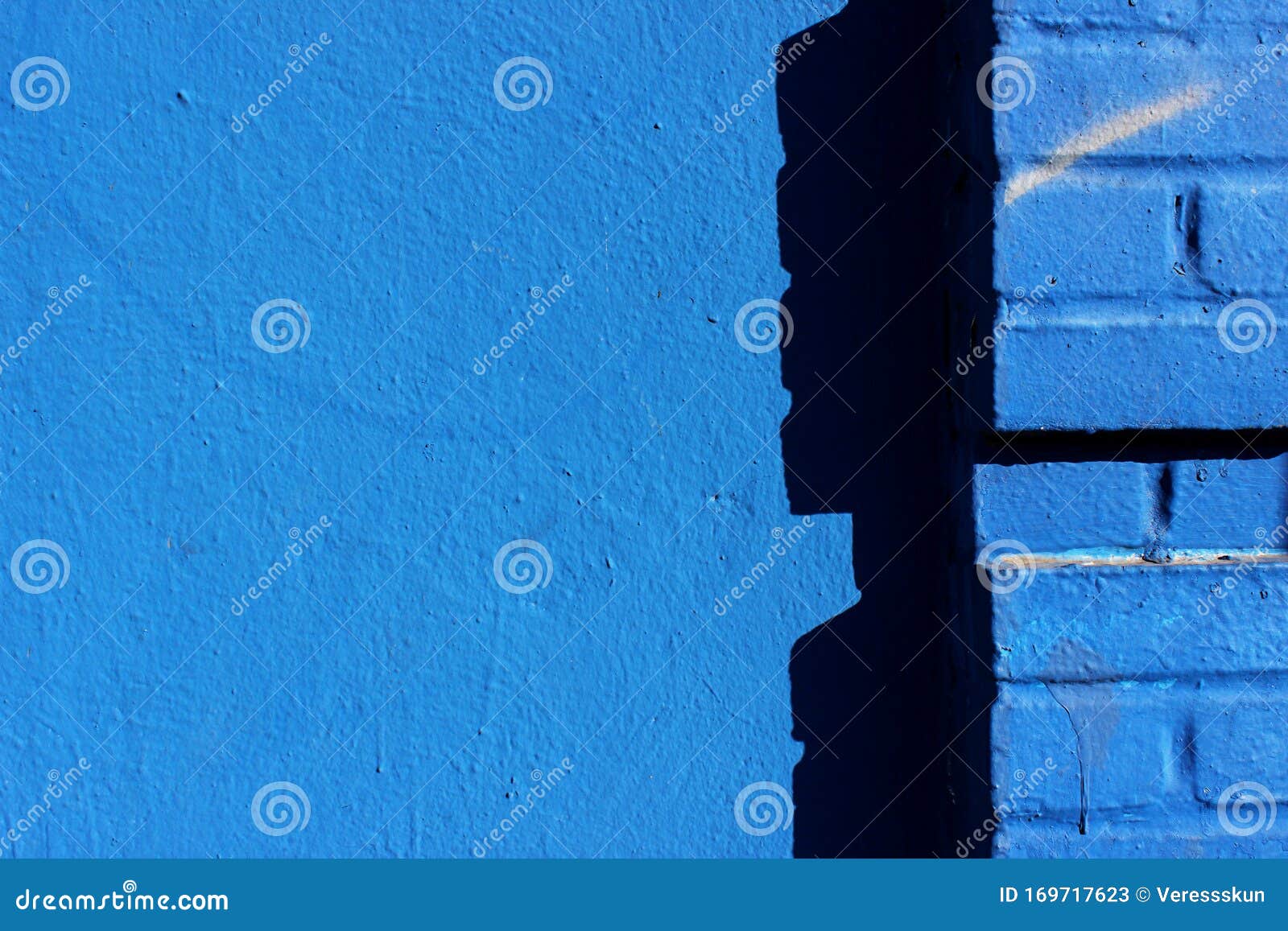The Blue Wall. Blue Wall Texture Stock Image - Image of window, detail ...
