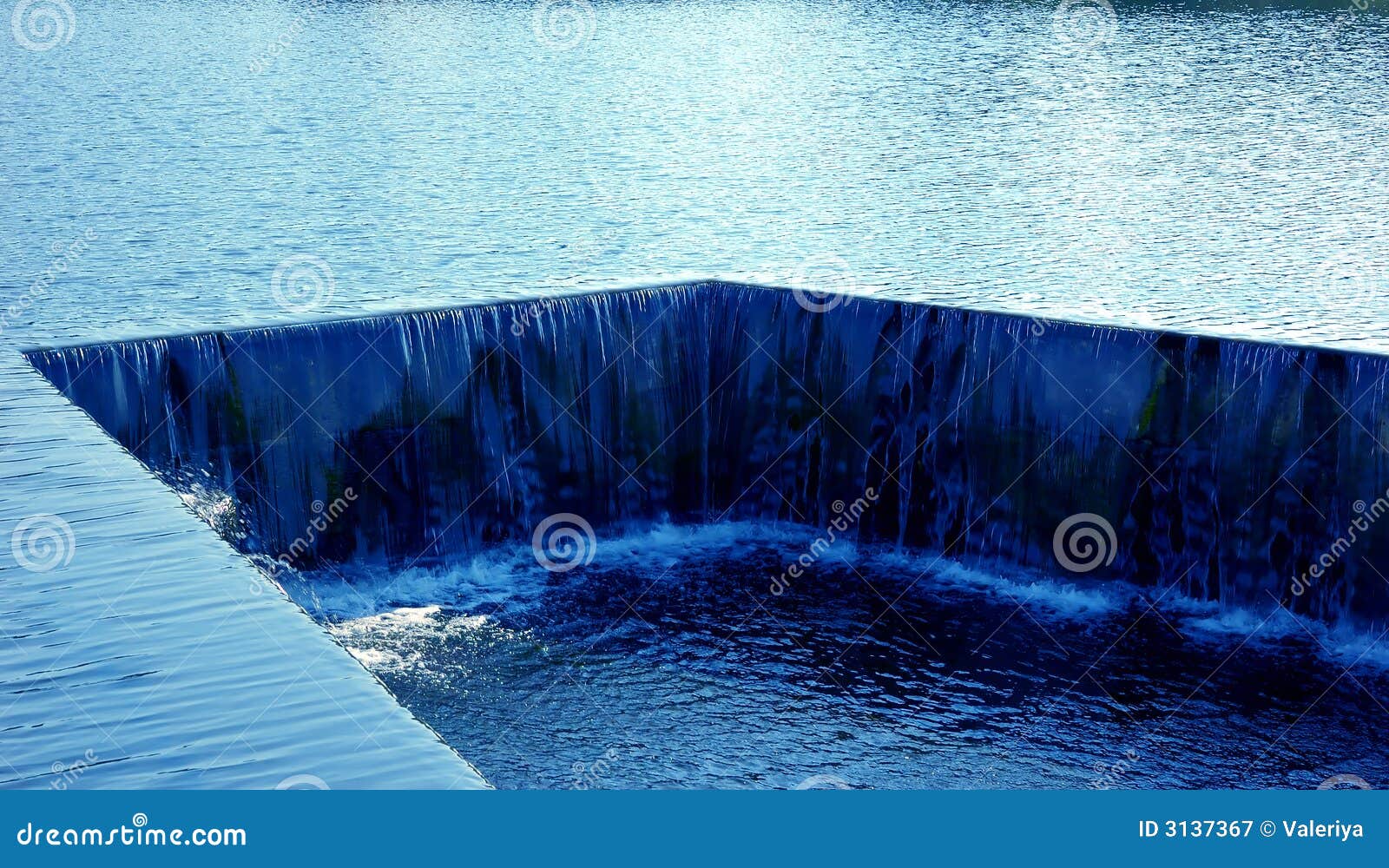 Blue water flow stock image. Image of flow, drink, river - 3137367