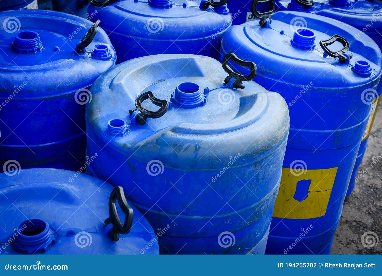 Blue Water Tank Kept in Roadside Stock Photo - Image of cargo, plastic ...