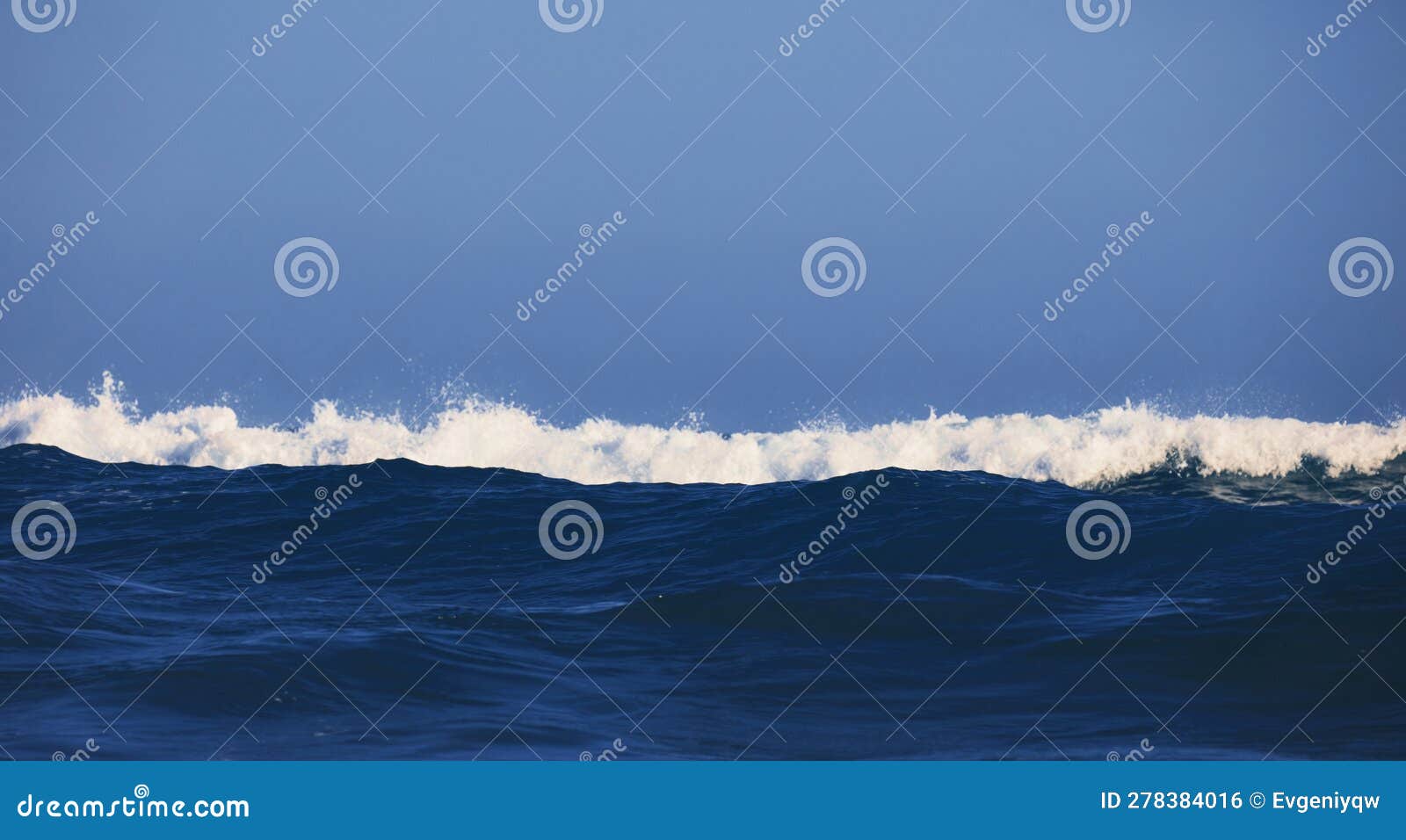 Blue Wave, Clear Water and Spray on the Atlantic Ocean Stock Photo ...