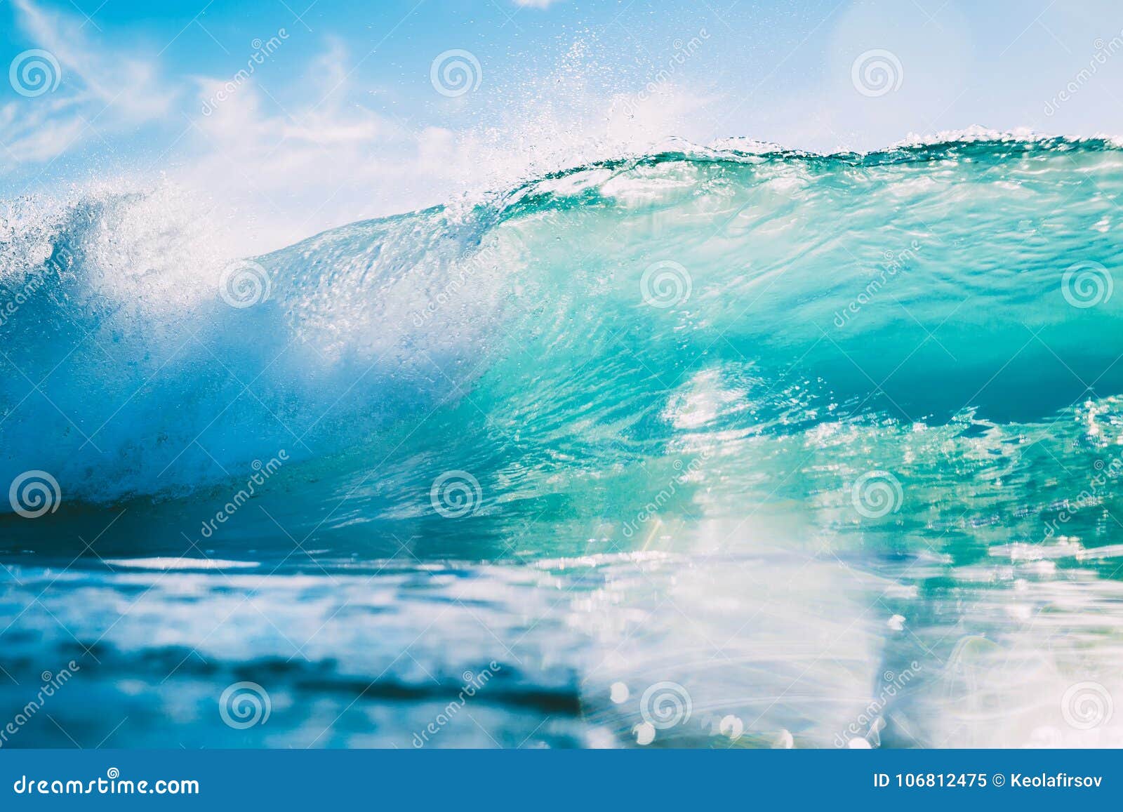 Turquoise Wave in Ocean. Crystal Wave and Sun Light Stock Image - Image ...