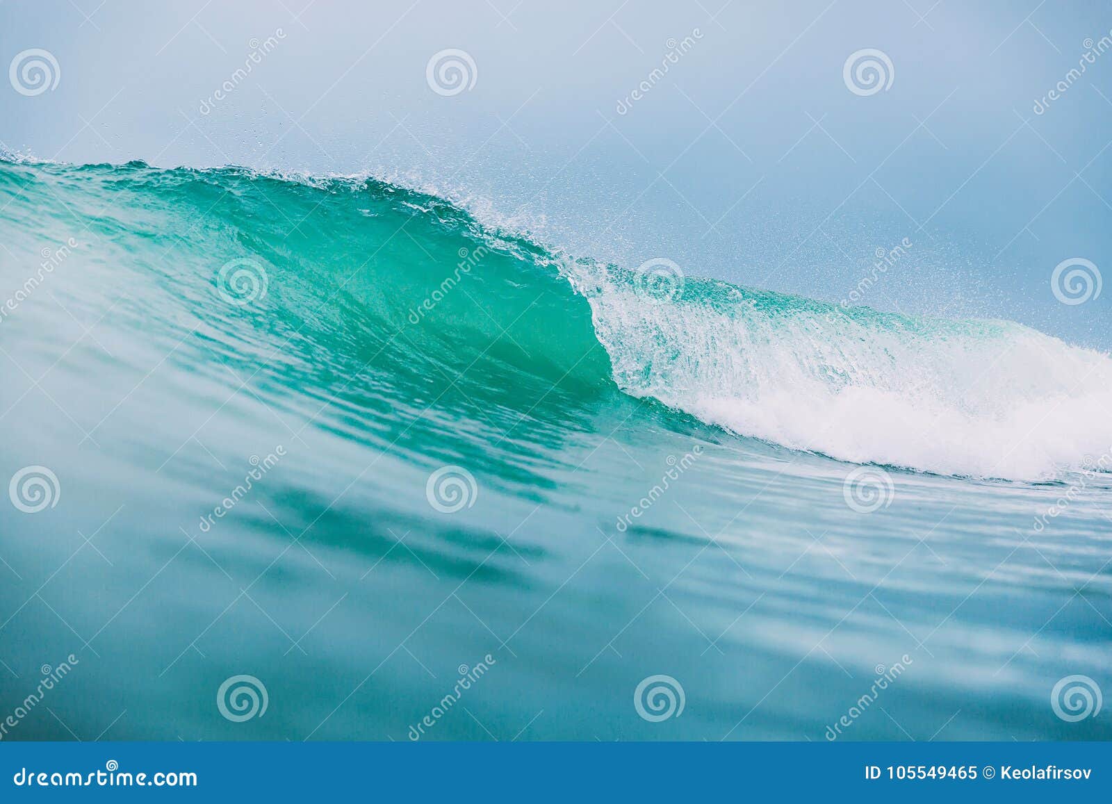 Blue Wave in Ocean. Crystal Wave and Cloudy Sky Stock Image - Image of ...