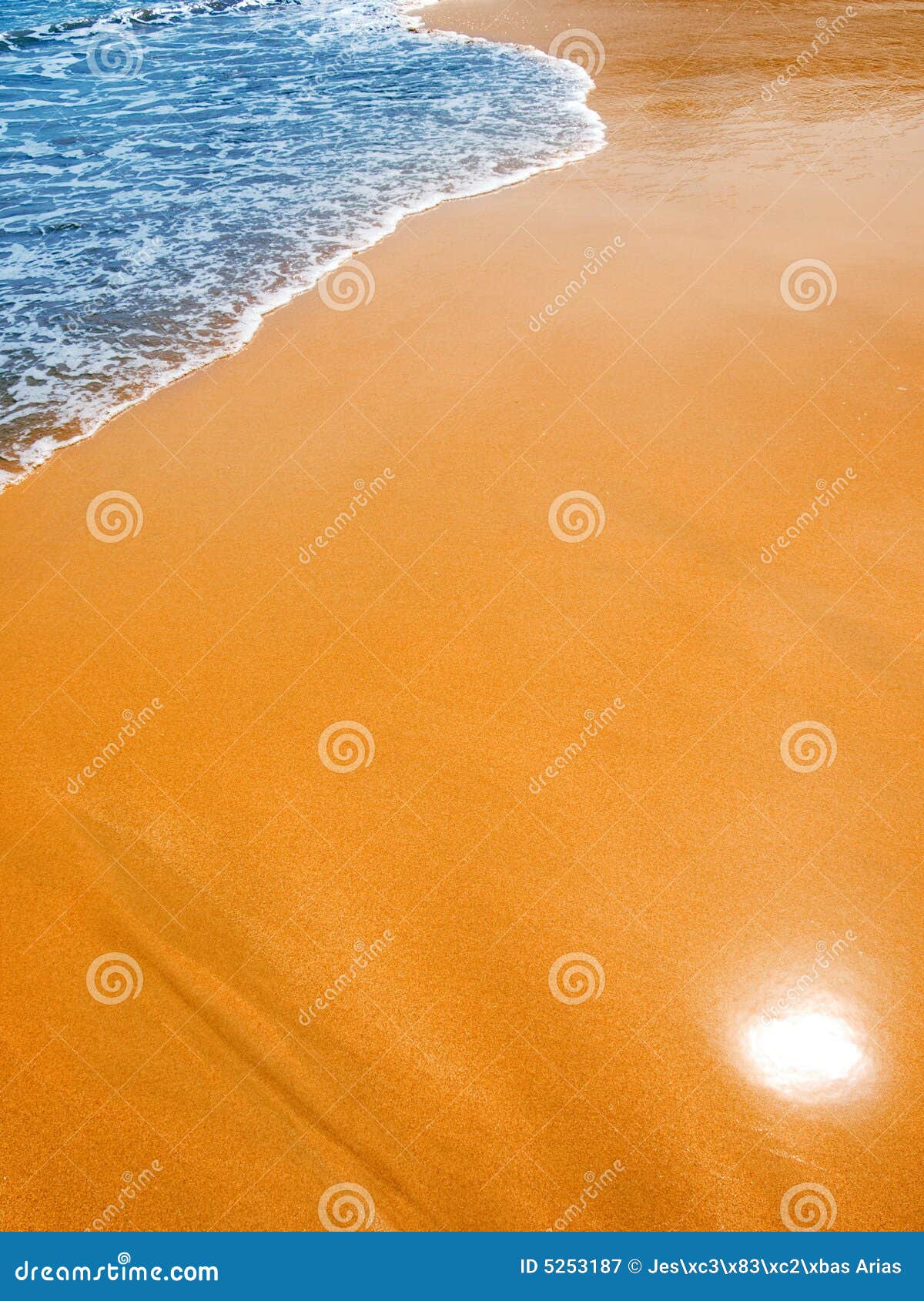 Blue Waves on the Gilded Sand Stock Image - Image of water, sand: 5253187