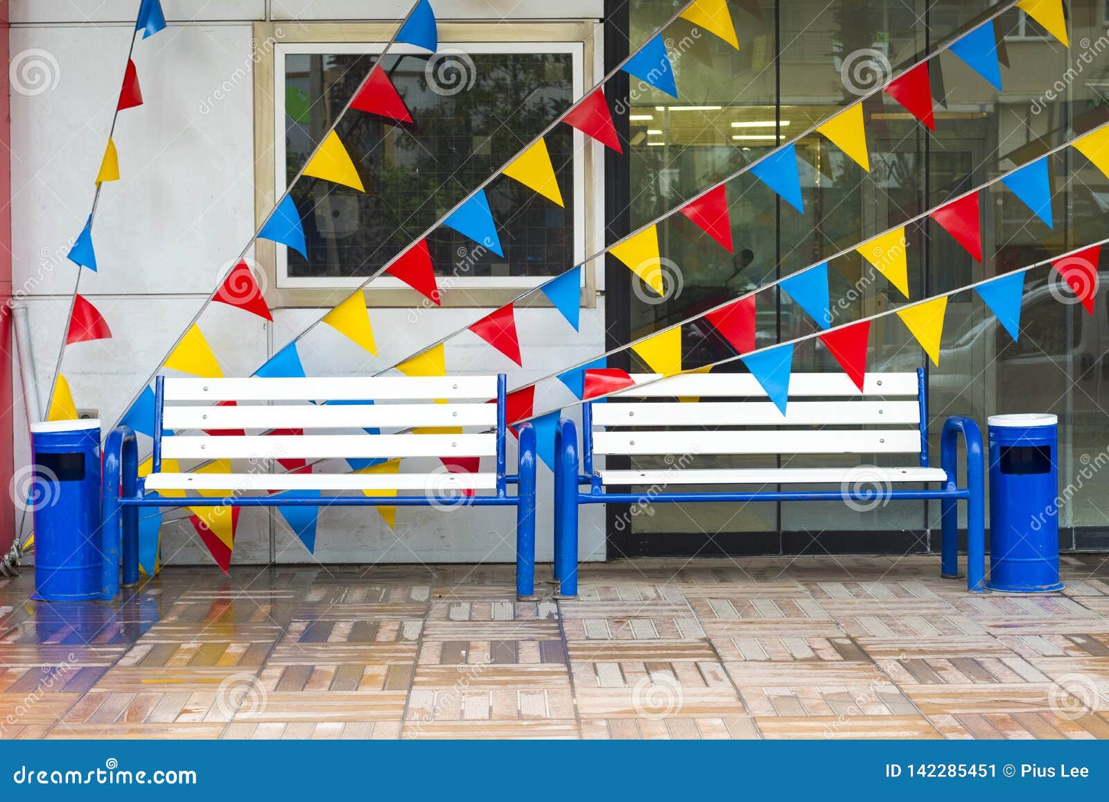 Blue White Bench Colorful Triangular Banners Store Stock Image - Image ...