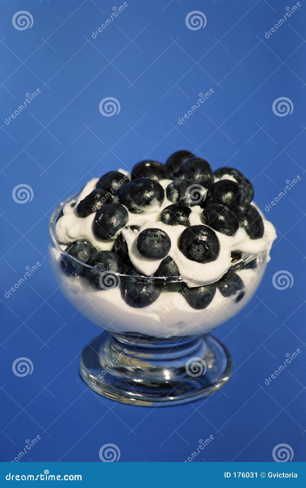 Blueberries and cream stock image. Image of dish, isolated - 176031