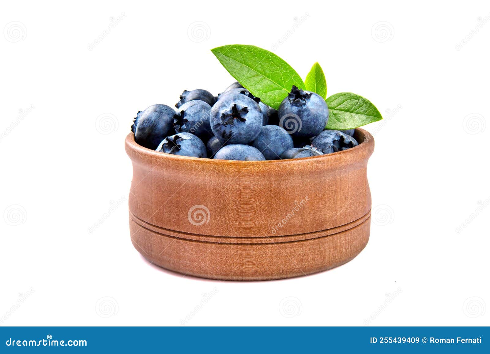 Blueberries with Leaves Isolated on White Backgrounds Stock Image ...