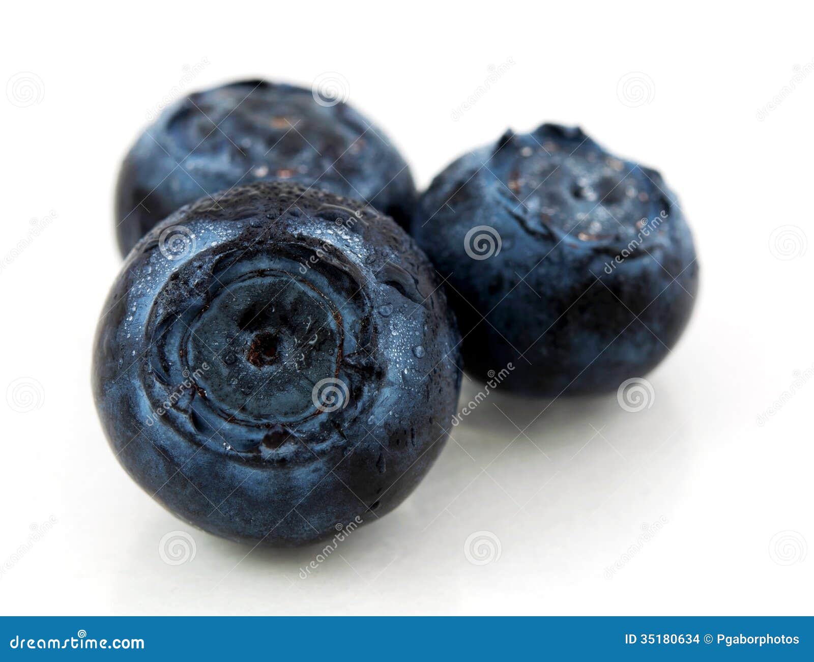 Blueberry with water drops stock photo. Image of healthy - 35180634