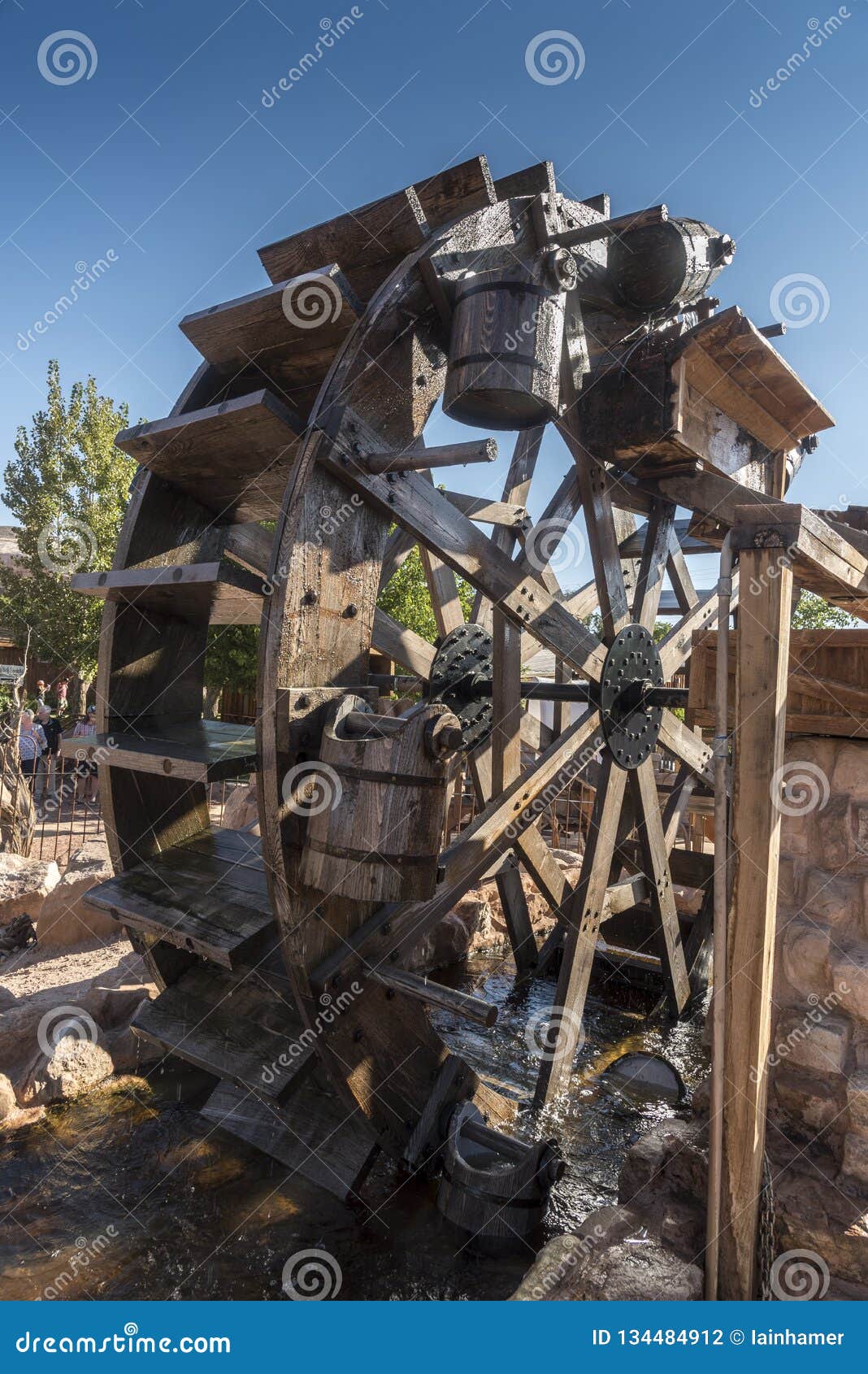 Bluff Van Het Waterwiel Fort Utah Redactionele Fotografie - Image of ...