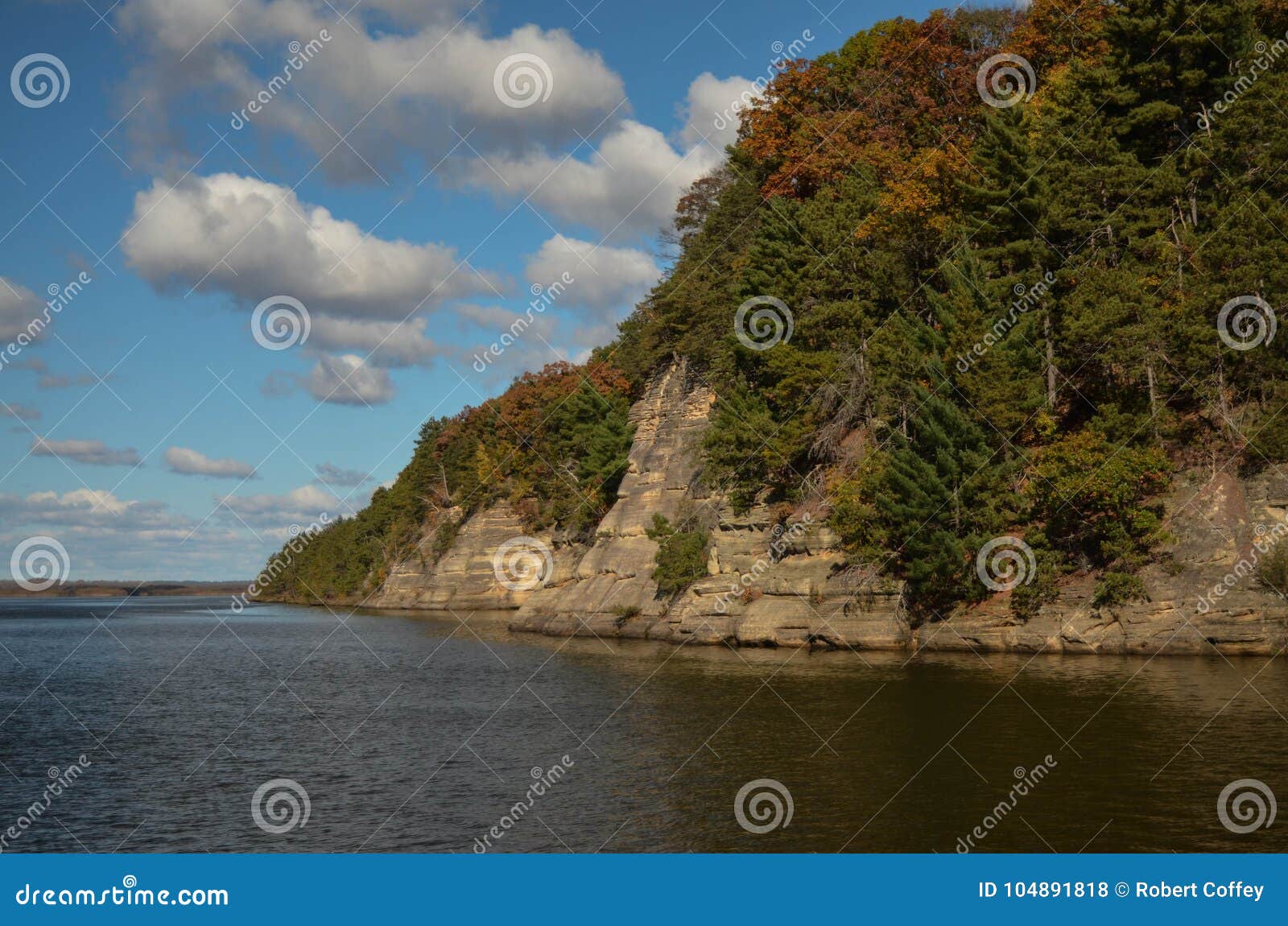 Bluffs on the Wisconsin River Stock Photo - Image of wisconsin, bluffs ...