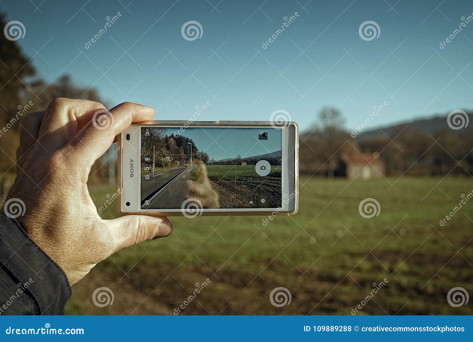 Blur, Camera, Cellphone Picture. Image: 109889288