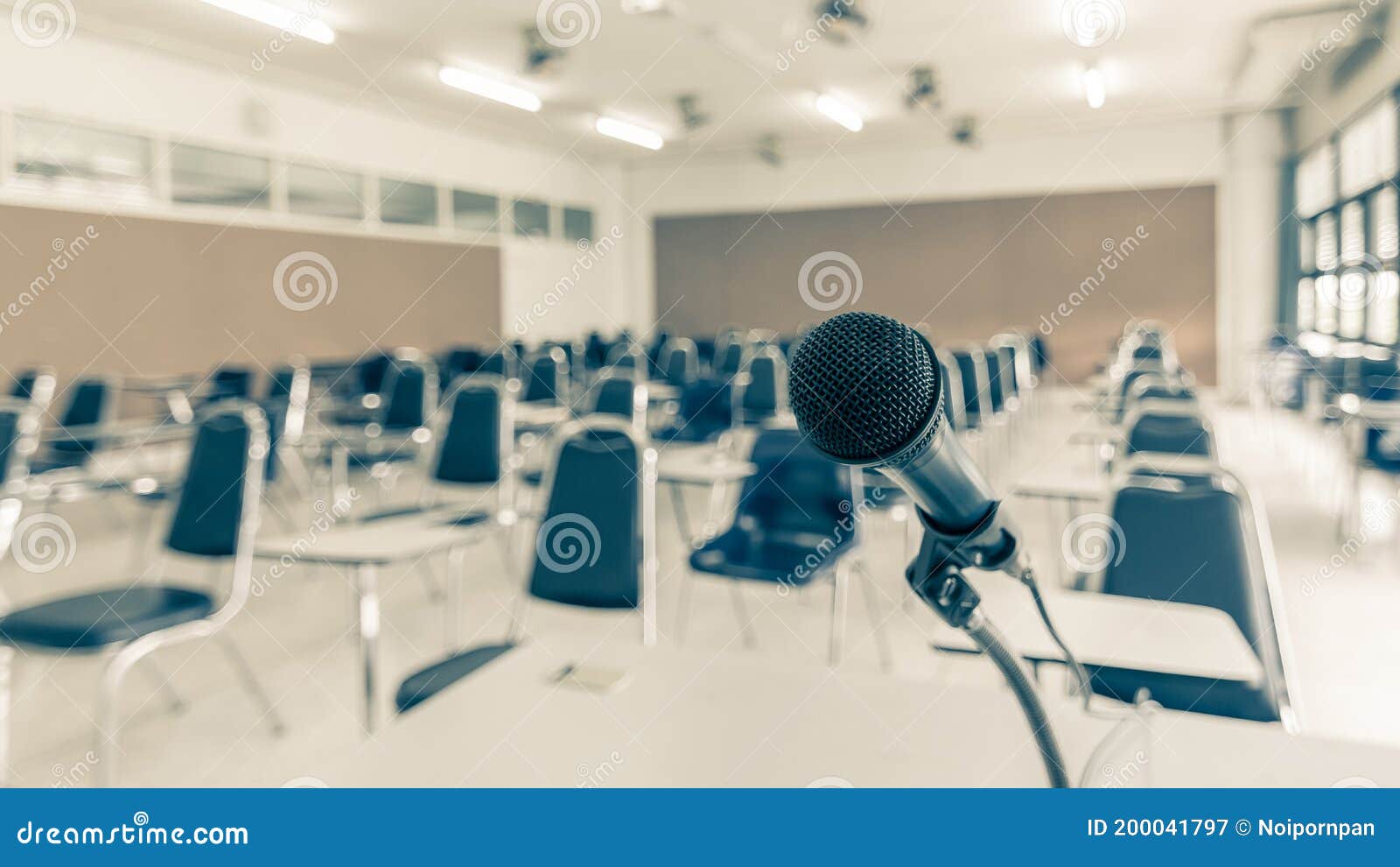 Blur Classroom Education Background Empty School Class Lecture Room ...