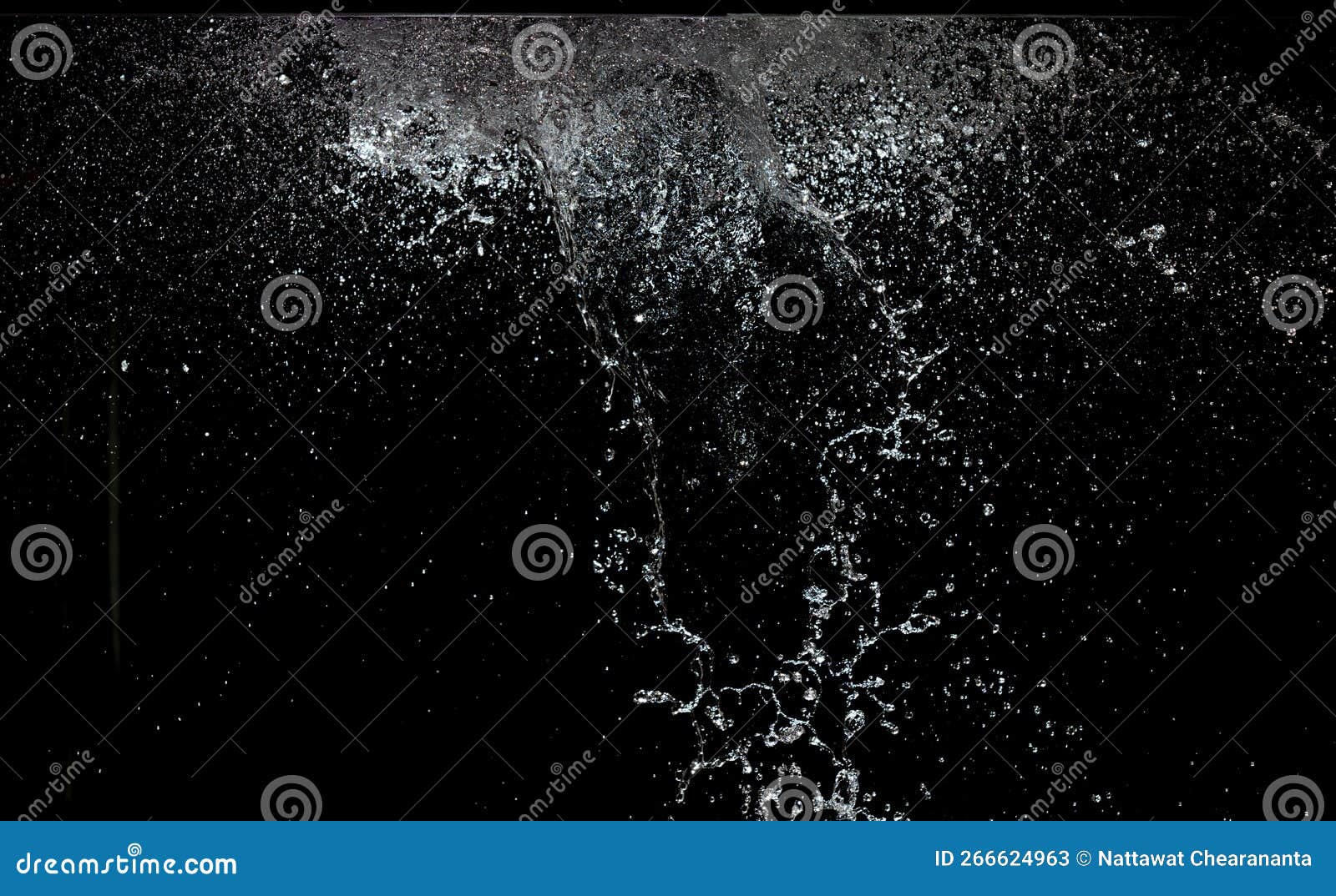 Blur Defocus Image of Water Hit Wall Ground, Explode into Drop Droplet ...