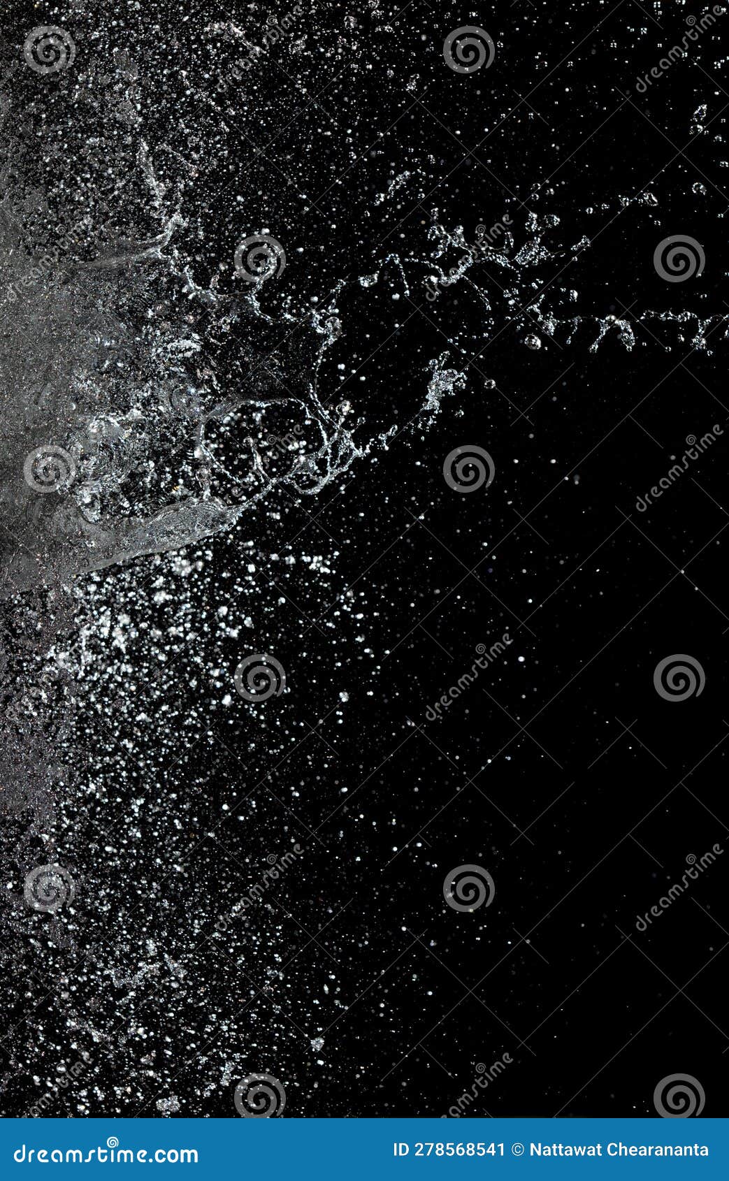 Blur Defocus Image of Water Hit Wall Ground, Explode into Drop Droplet ...