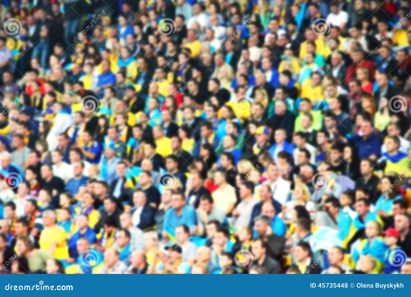 Blurred Crowd At Concert : Silhouette People Crowd Happy And Cheering ...