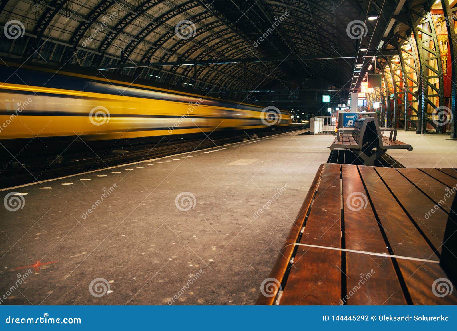 Blurred Train Motion with High Speed Stock Photo - Image of blue, metro ...