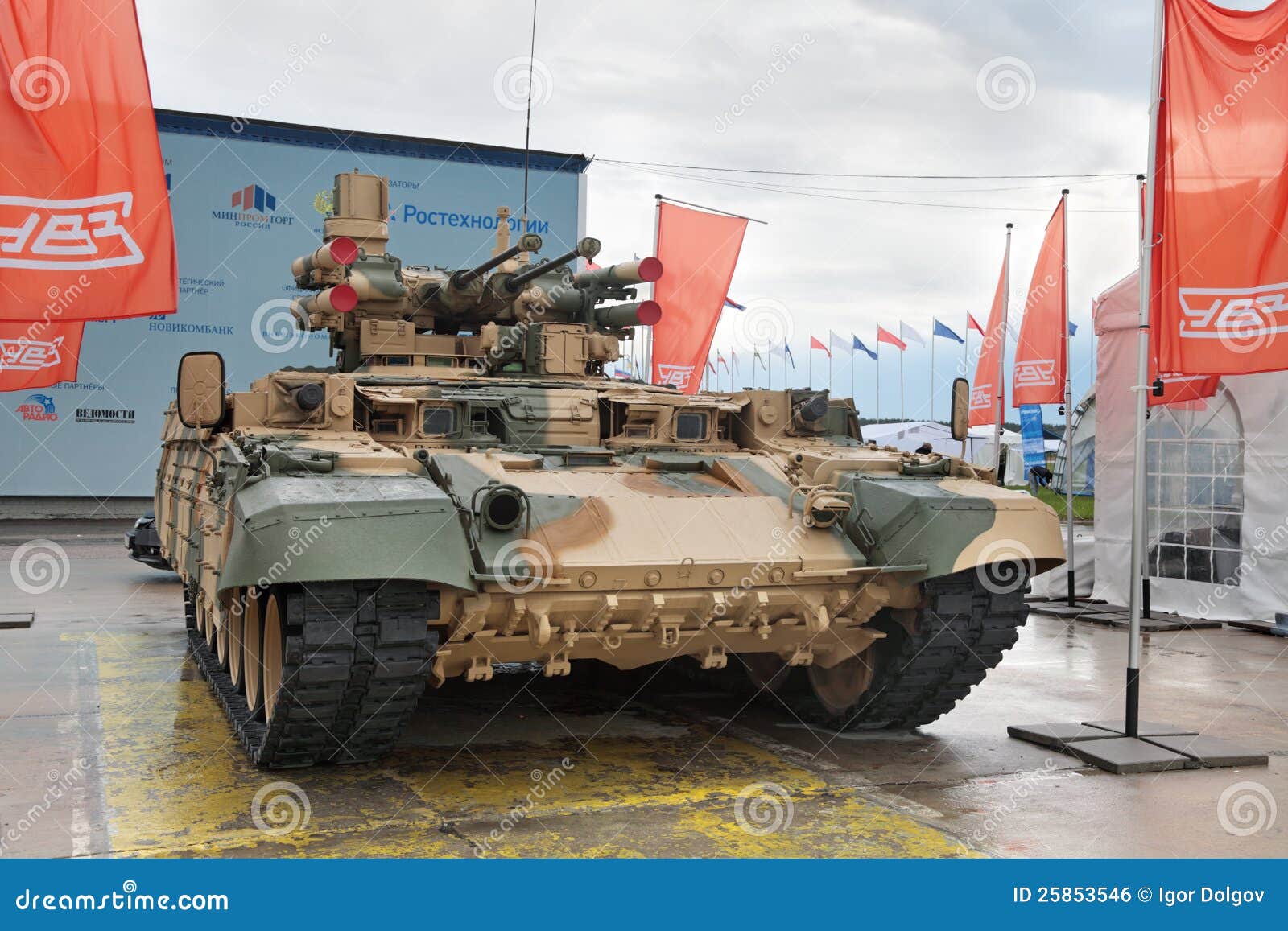 BMPT editorial photo. Image of show, cannon, outdoors - 25853546