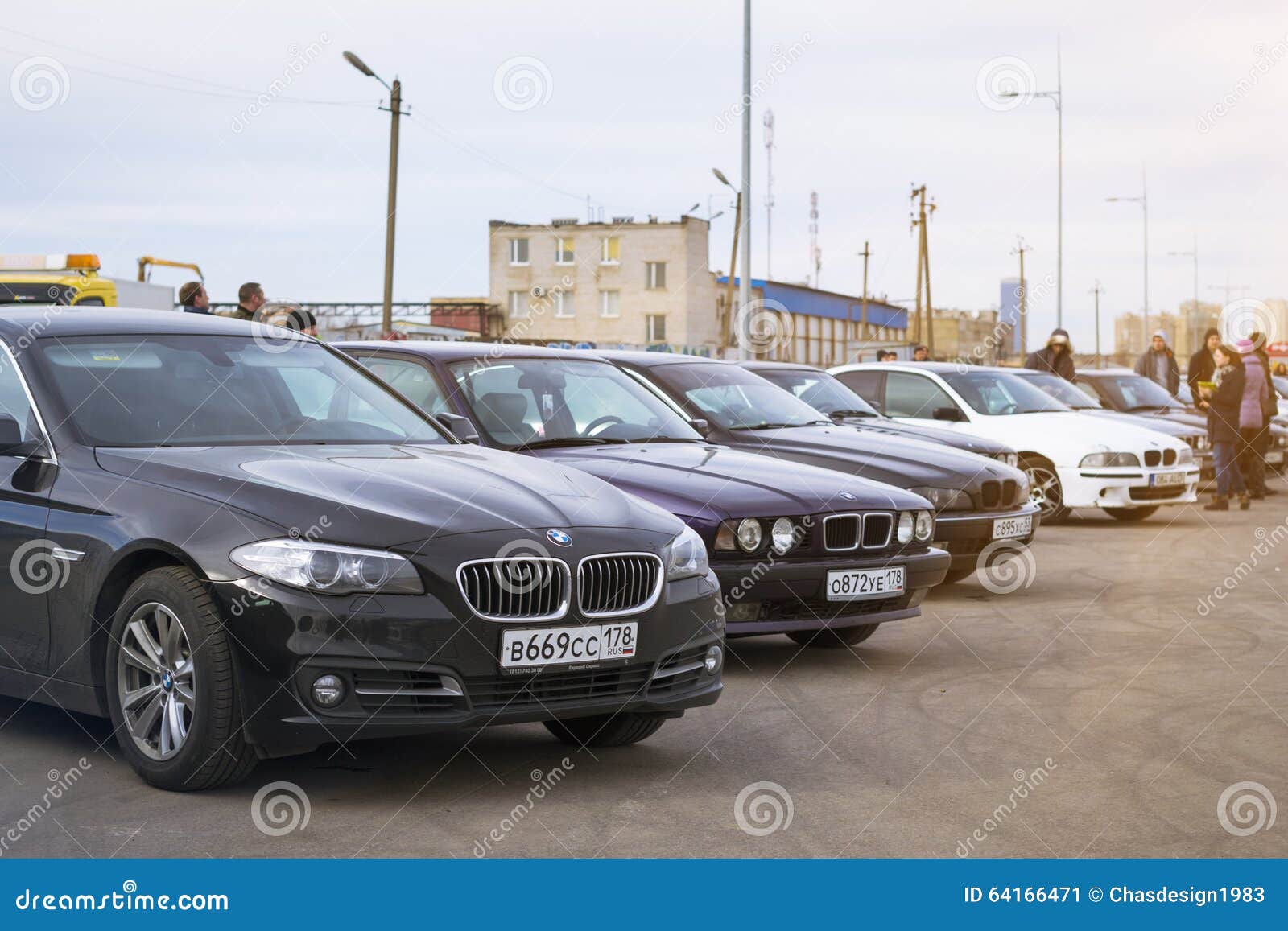 BMW-Autos 5 Reihe redaktionelles foto. Bild von baumuster - 64166471