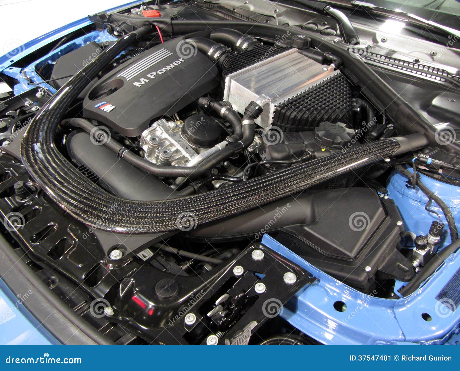 BMW Engine and Components editorial photo. Image of compartment - 37547401