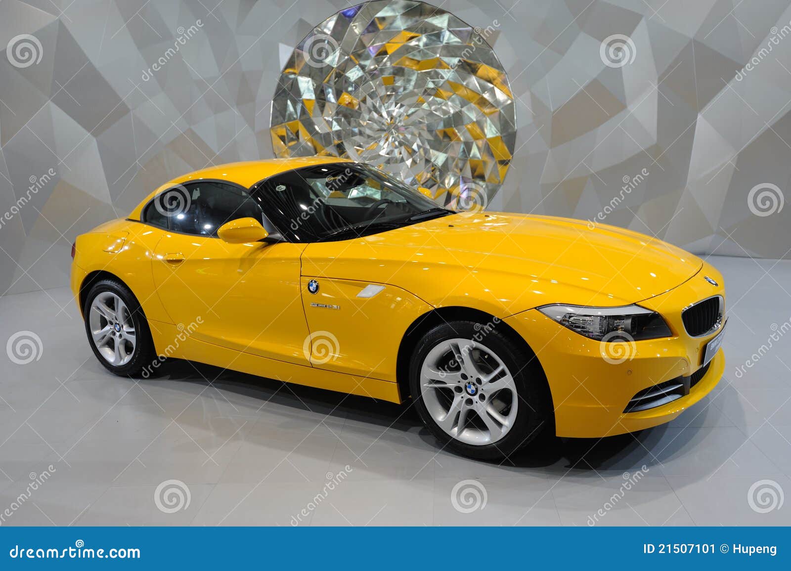 BMW Z4 sDrive23i editorial photo. Image of exhibition - 21507101
