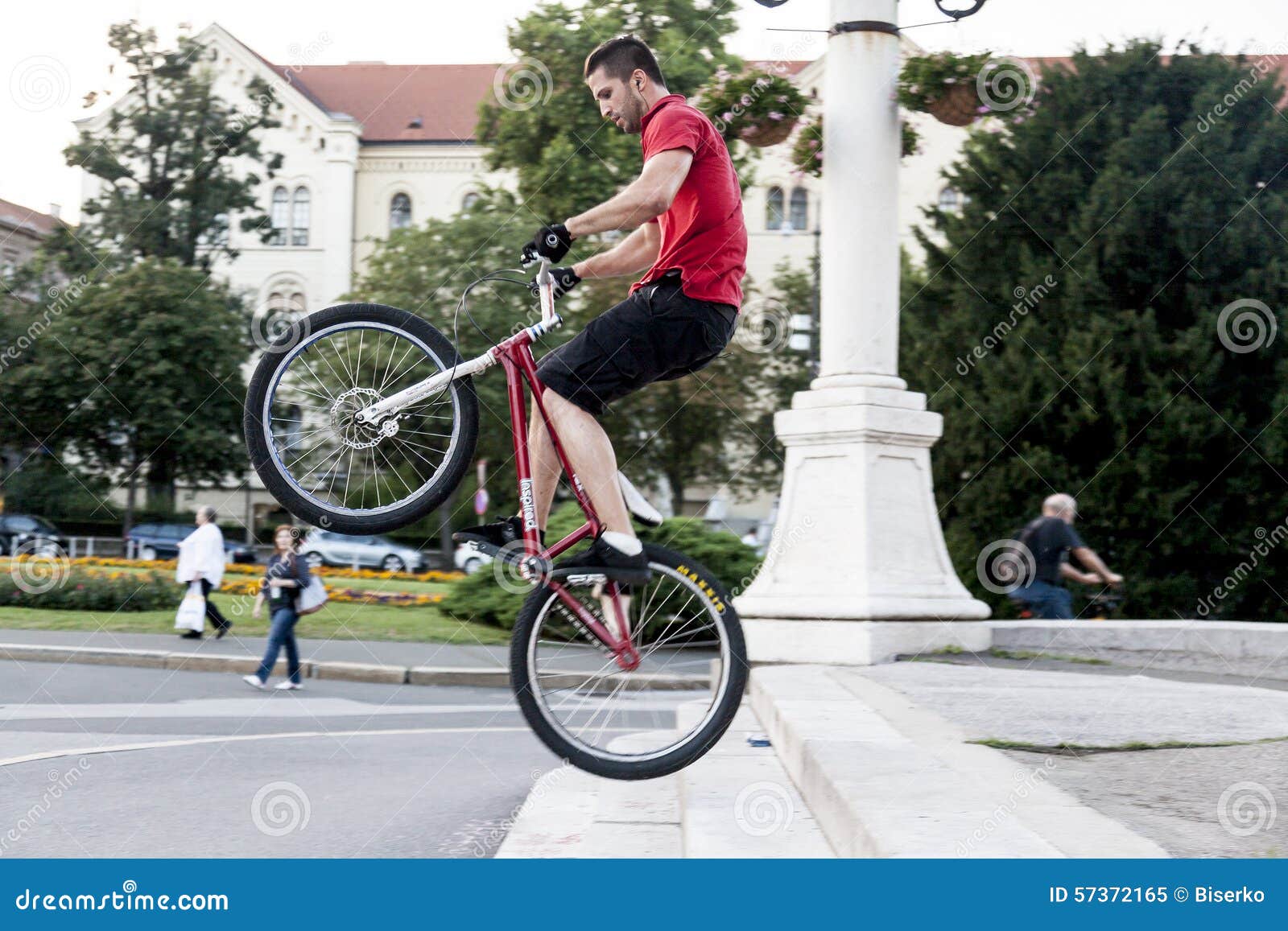 BMX acrobat editorial image. Image of race, bicycle, performing - 57372165