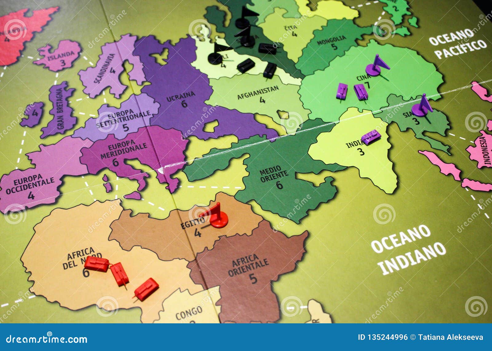 Board game Risiko editorial photo. Image of concept - 135244996